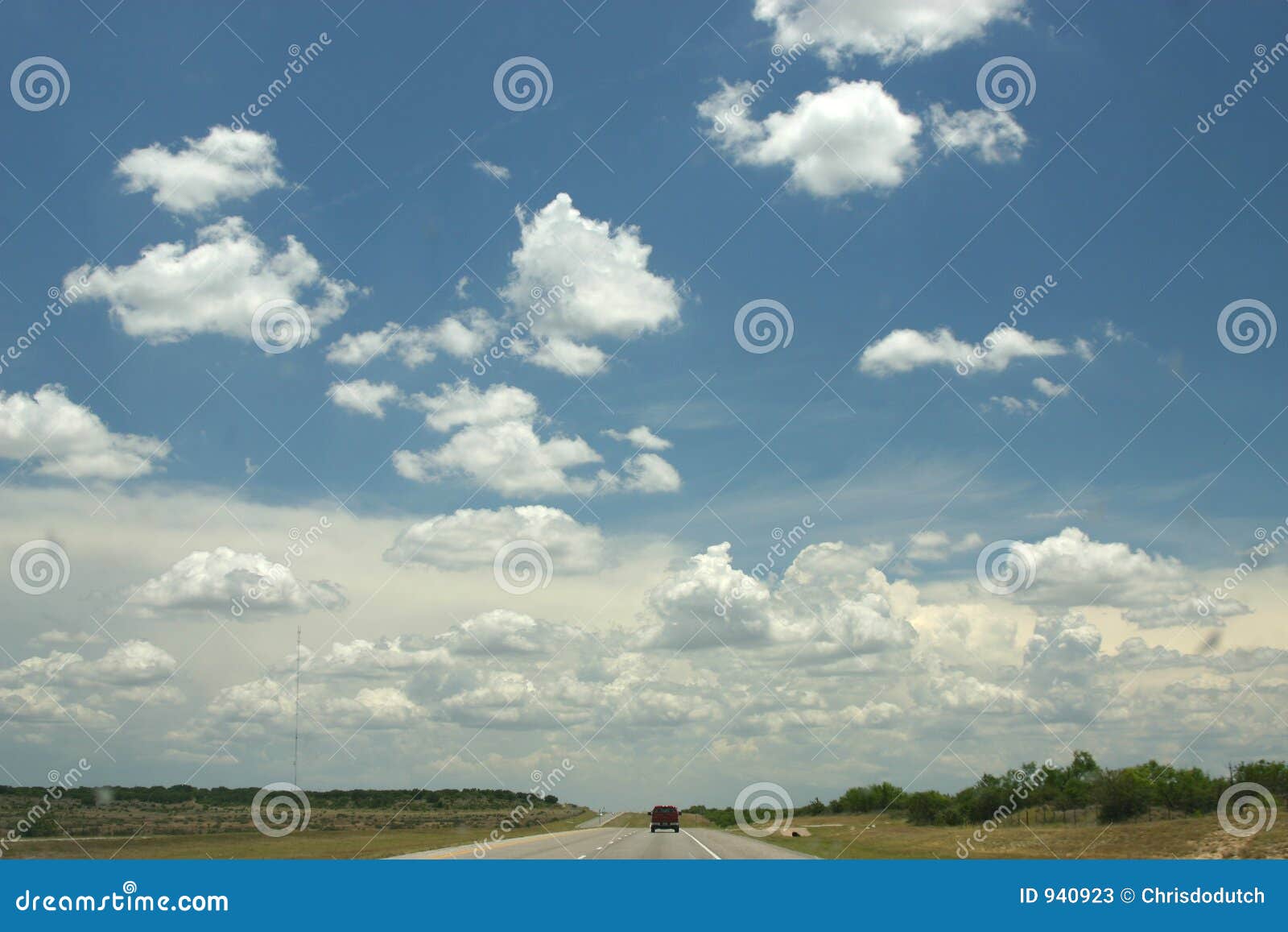 Big Texas sky stock image. Image of bull, road, cloud, dirt - 940923
