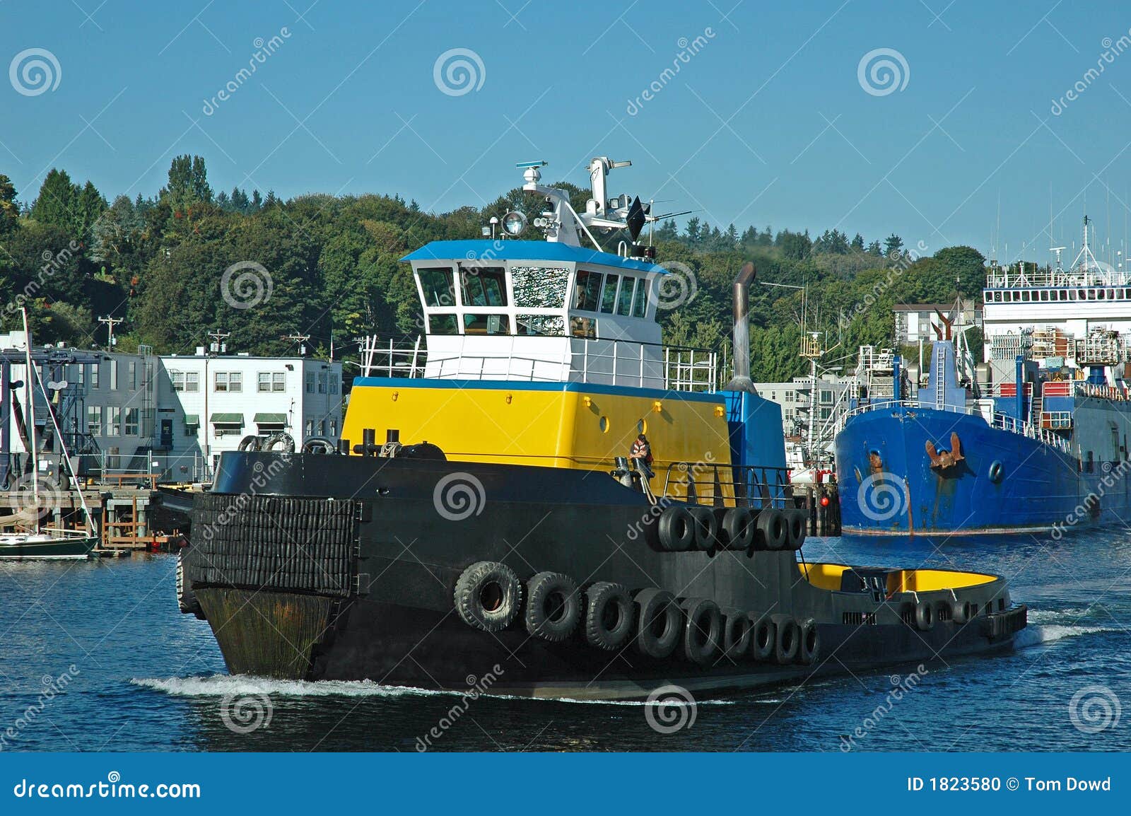 Big Tug editorial image. Image of move, mover, bumpers - 1823580