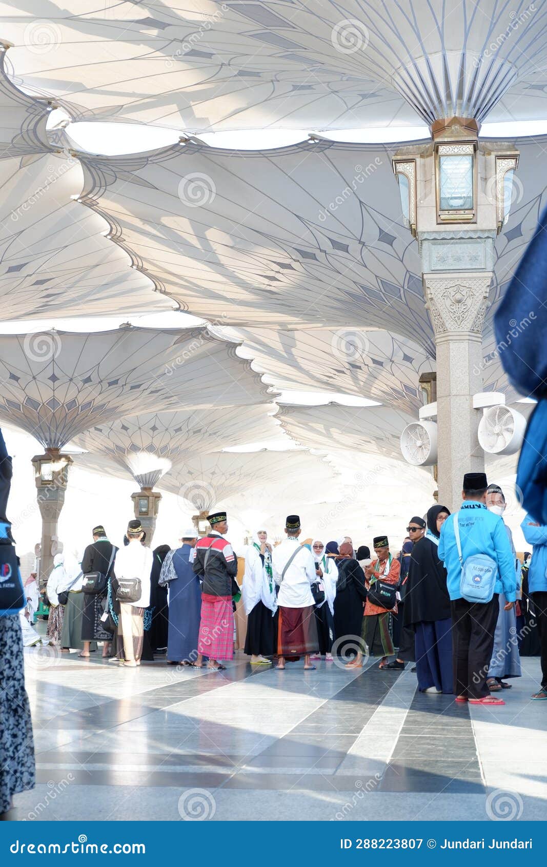 Big Umbrella in Nabawi Mosque, Medina Editorial Photography - Image of ...