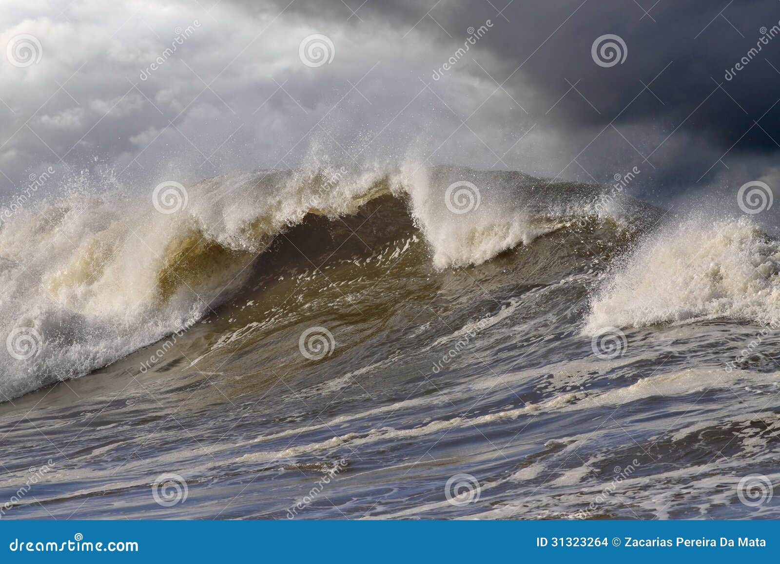 Big wave stock photo. Image of beach, dramatic, surge - 31323264