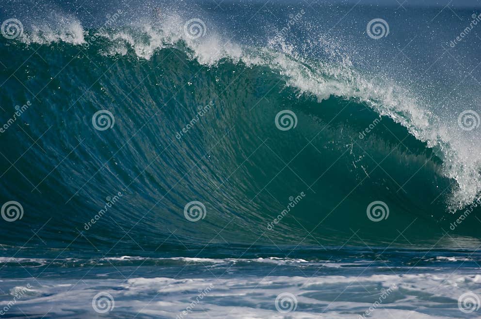 Big wave in Oahu stock photo. Image of high, shore, ocean - 3716858