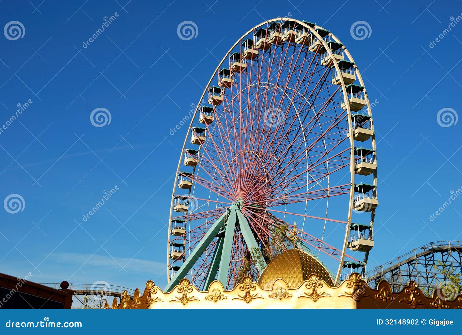 Big wheel editorial photography. Image of round, trip - 32148902