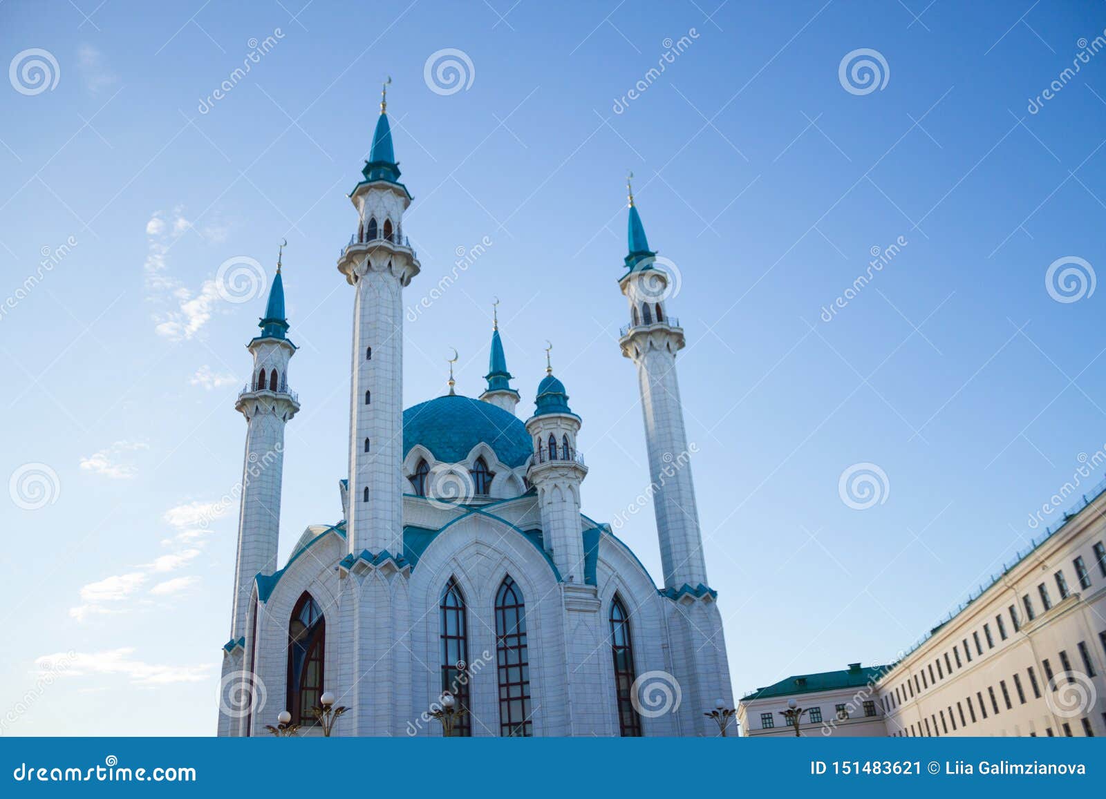 Big white mosque stock image. Image of minaret, outdoors - 151483621