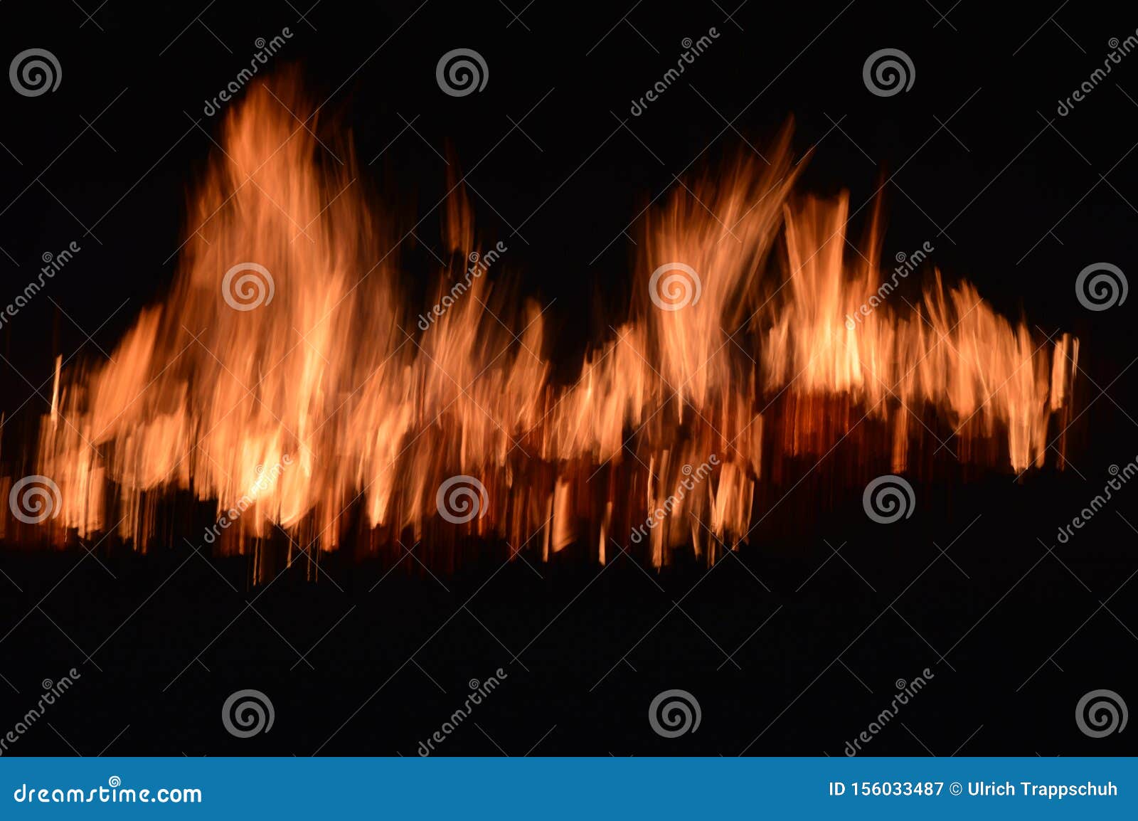 A Big Wood Fire in the Night Stock Image - Image of close, flame: 156033487