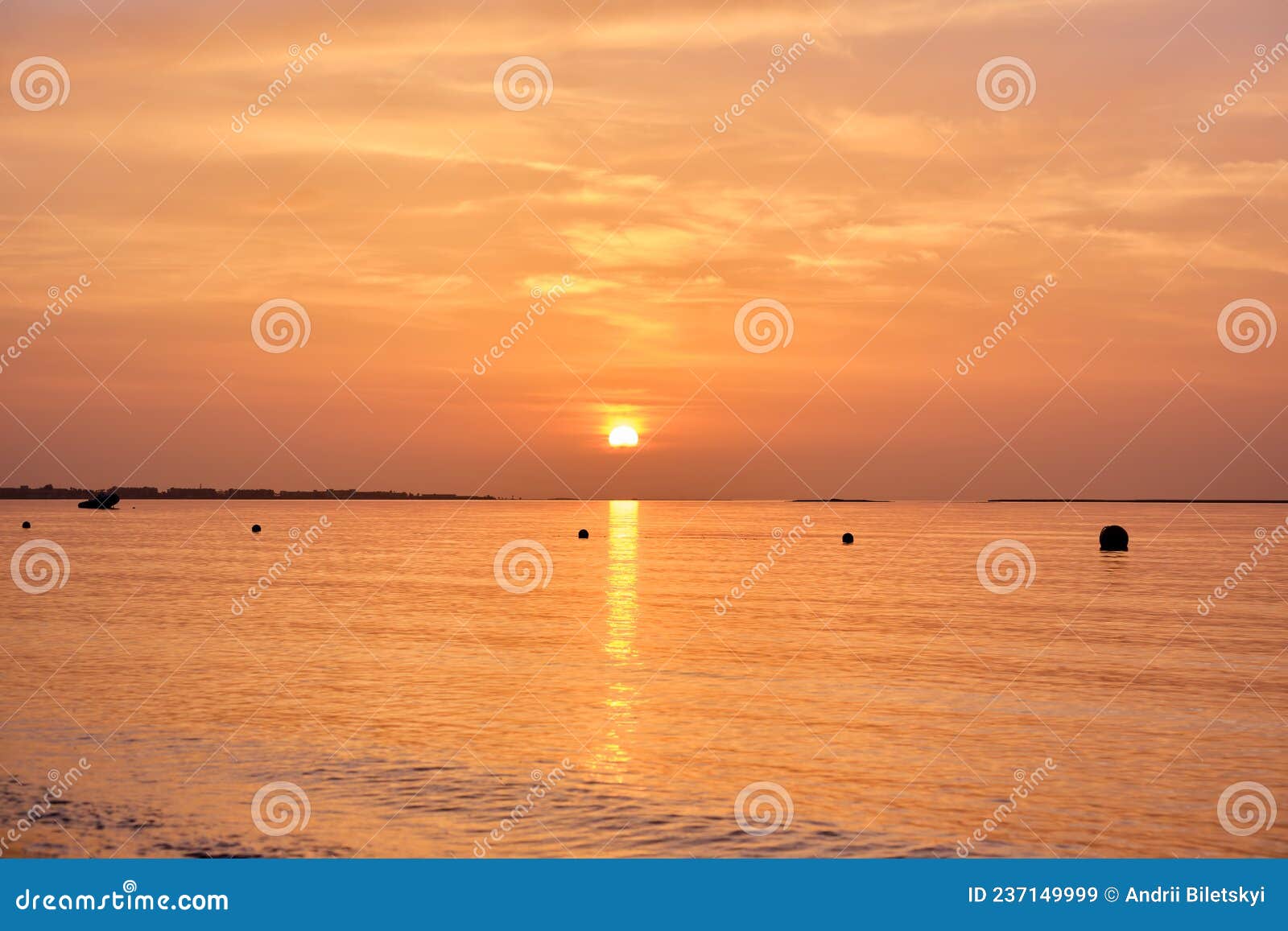 Big Yellow Sun Setting Down Over Sea Surface Stock Image - Image of ...