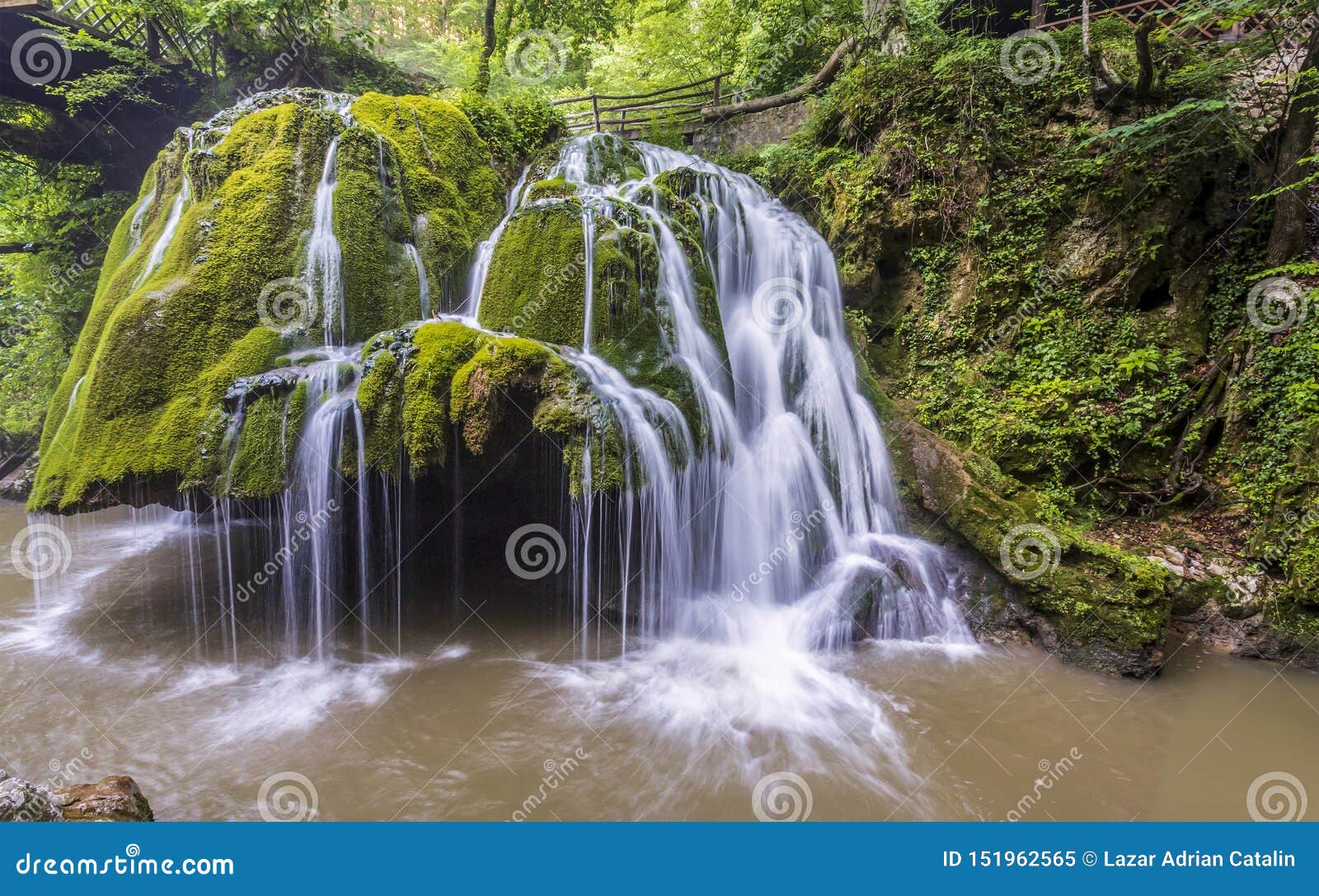 Bigar waterfall, Romania stock image. Image of banat - 151962565