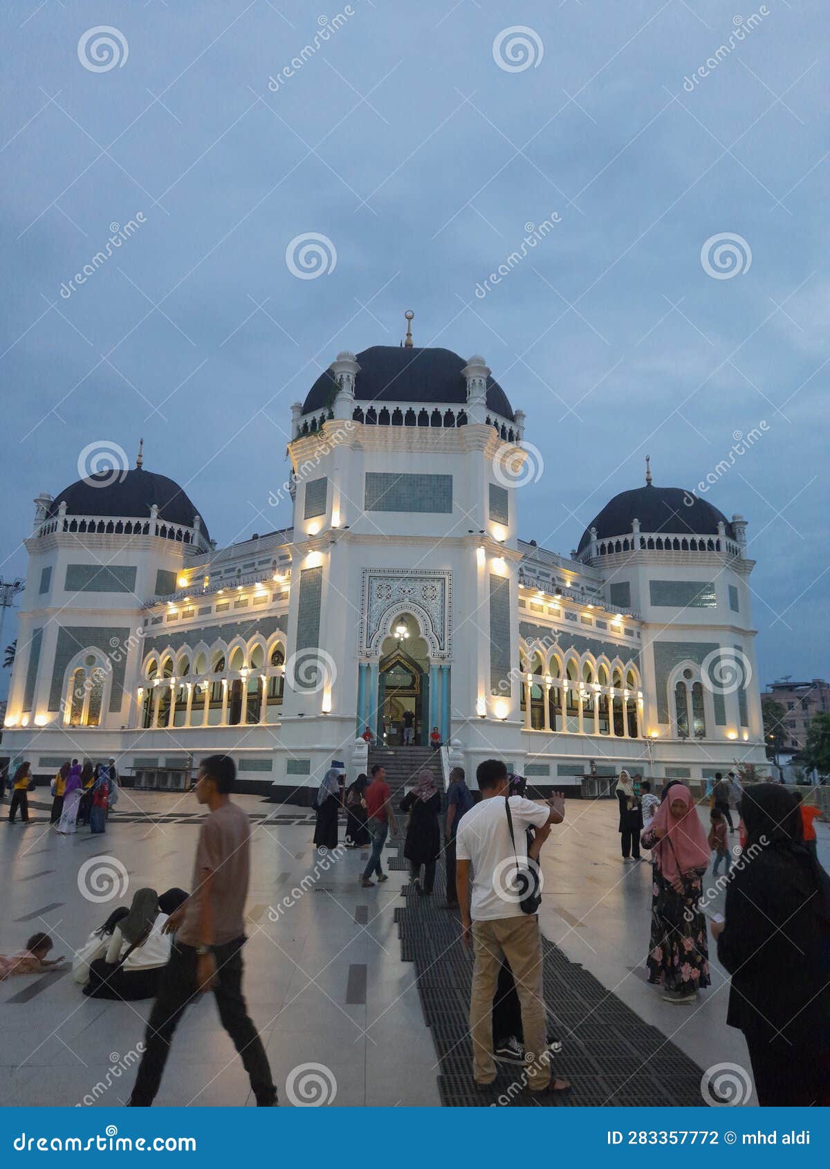 The Biggest Grand Mosque in the City of Medan Editorial Photography ...