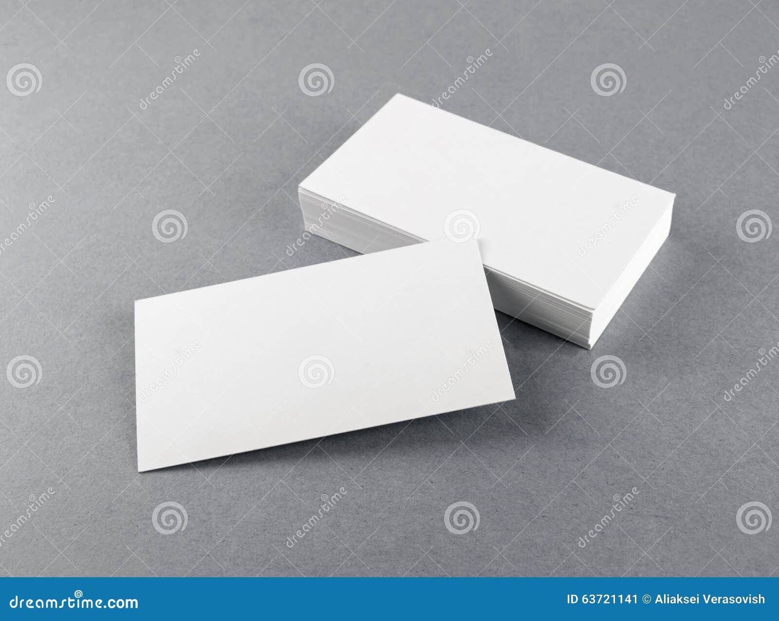 Biglietti Da Visita Bianchi in Bianco Immagine Stock - Immagine di ...