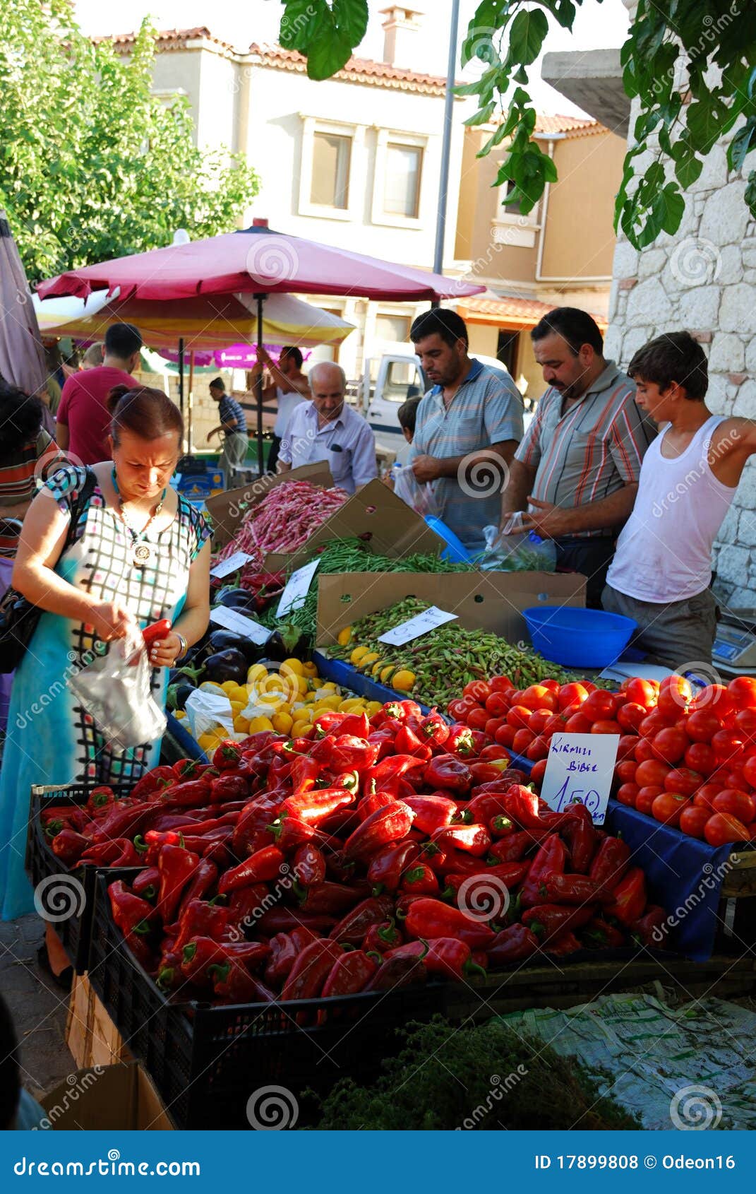 Bij De Openbare Markt Van Alacati (Izmir, Turkije) Redactionele Stock ...