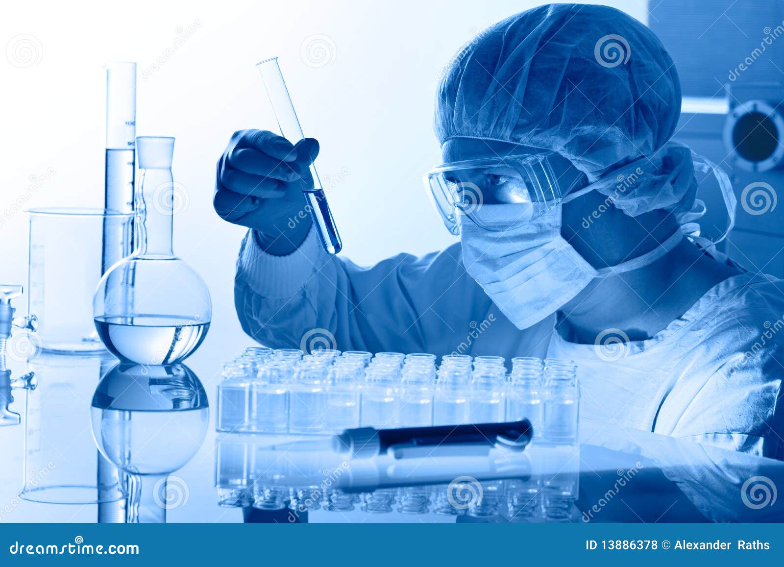 Bij het laboratorium stock foto. Image of deskundigheid - 13886378