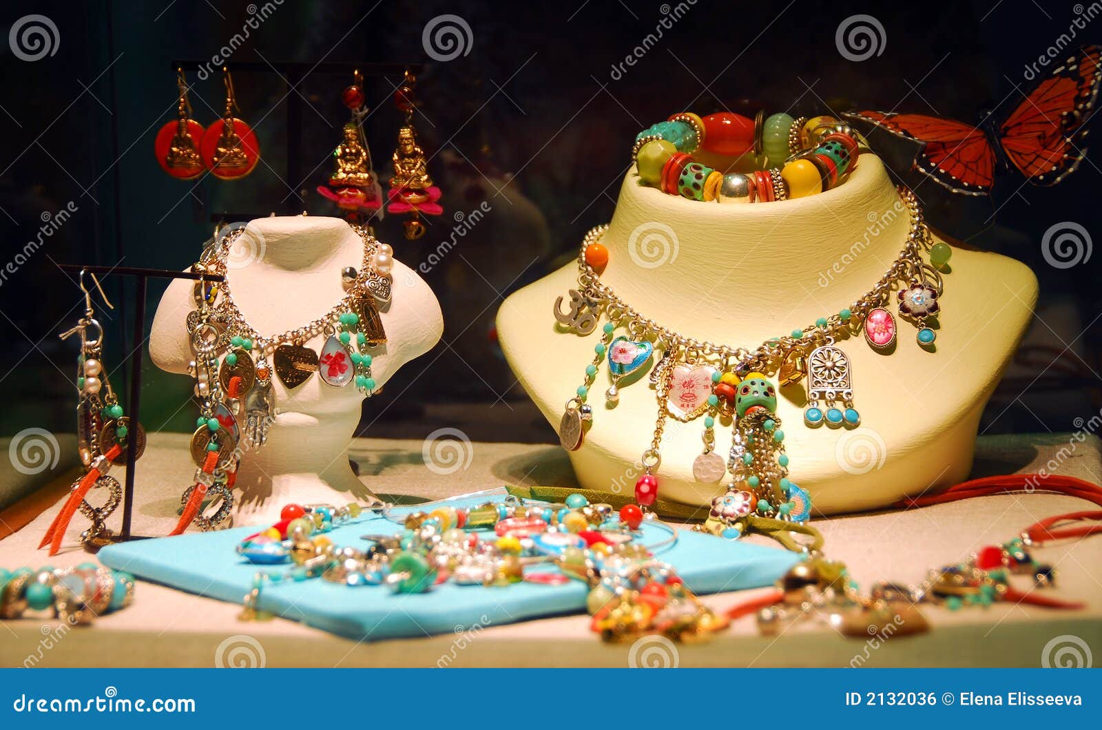 Bijou photo stock. Image du génial, gemstones, bracelet - 2132036