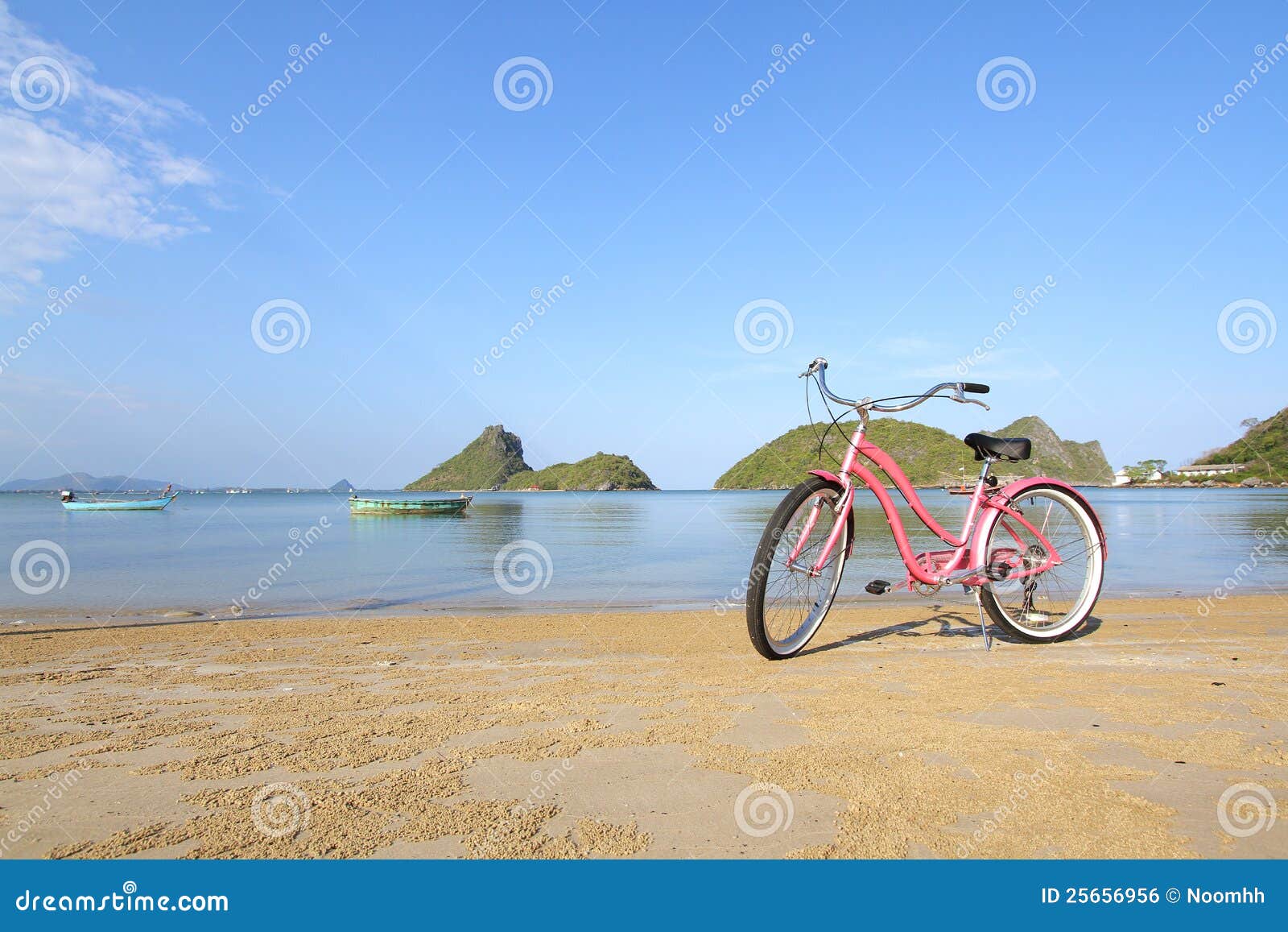 Bike at the beach stock photo. Image of mountain, shape - 25656956