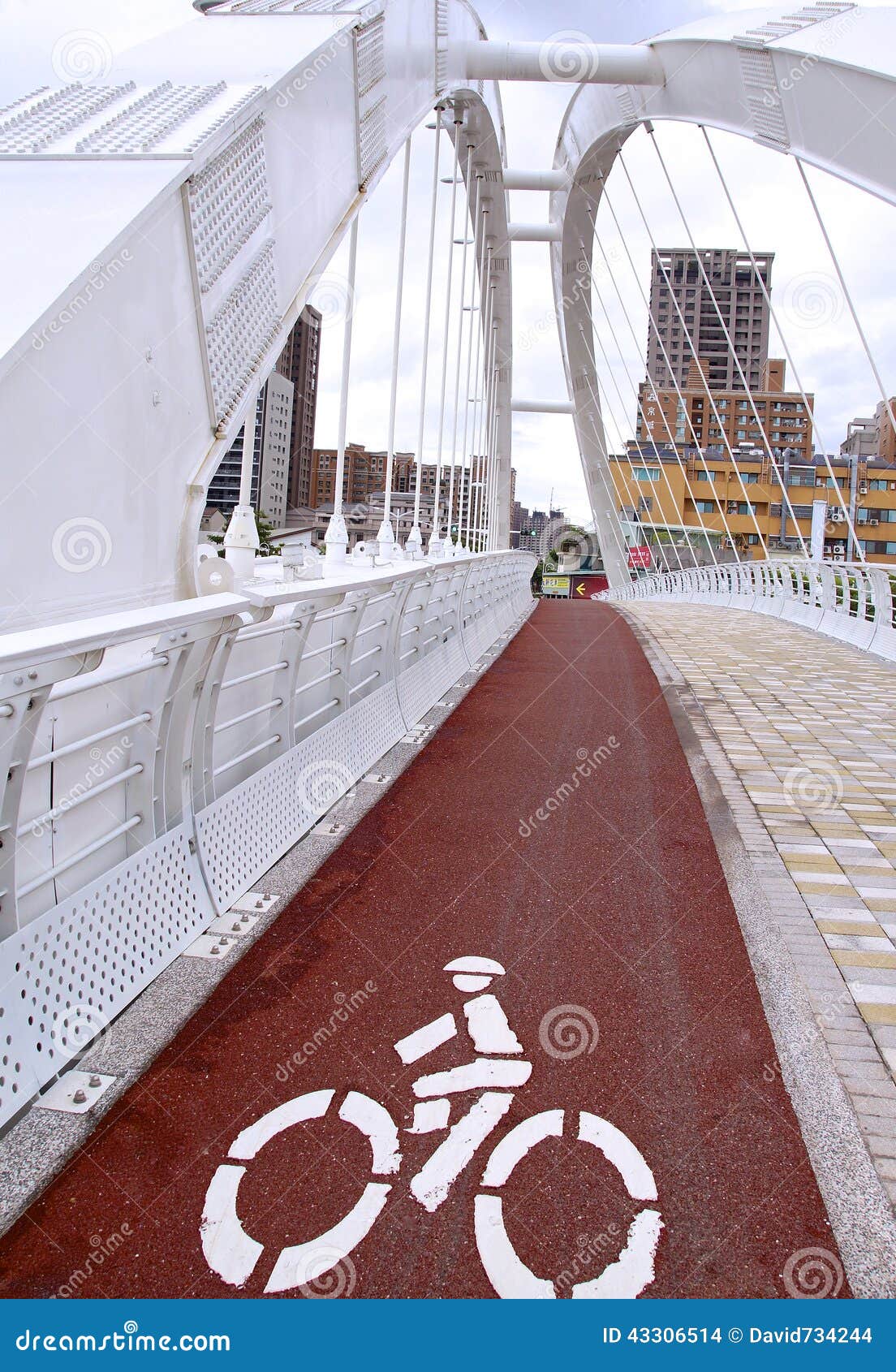 Bike lane on the bridge stock photo. Image of side, space - 43306514