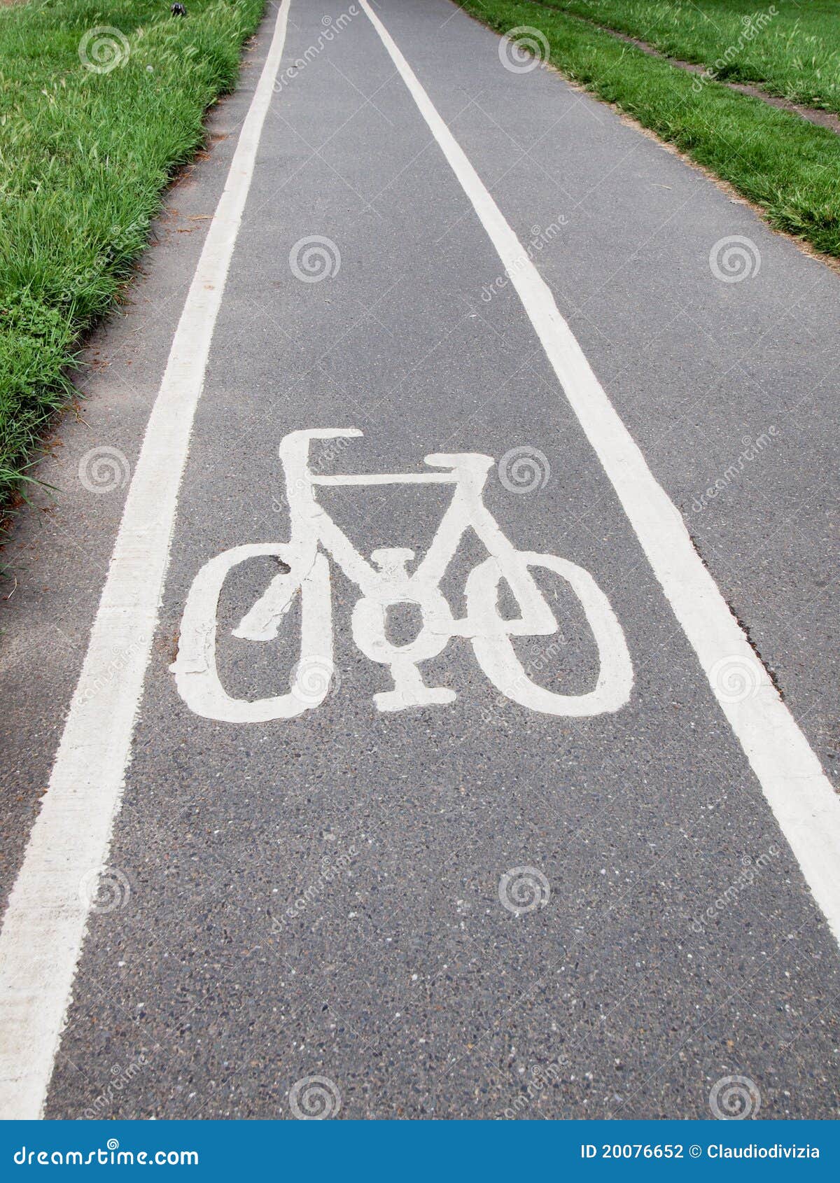 Bike lane sign stock photo. Image of transport, traffic - 20076652