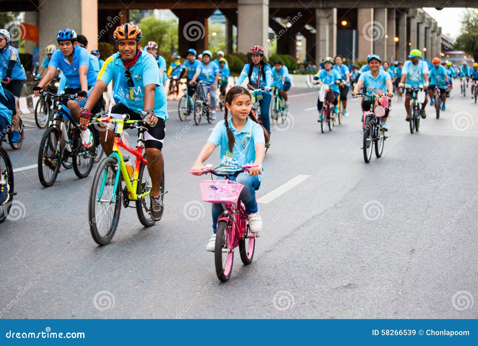 Bike for mom editorial stock image. Image of biking, lifestyle - 58266539
