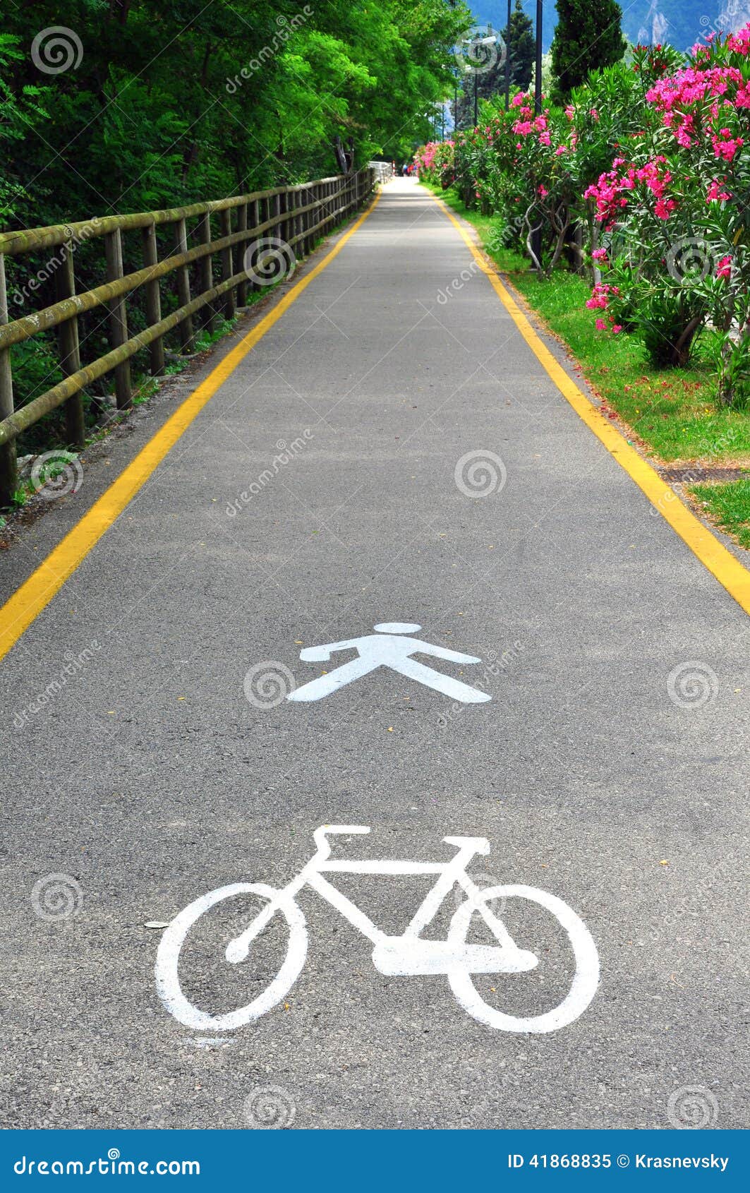 Bike and pedestrian path stock image. Image of route - 41868835
