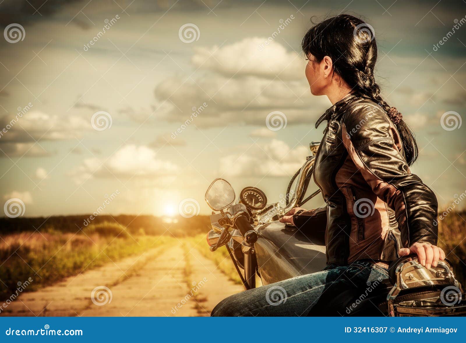 Biker girl on a motorcycle stock image. Image of light - 32416307