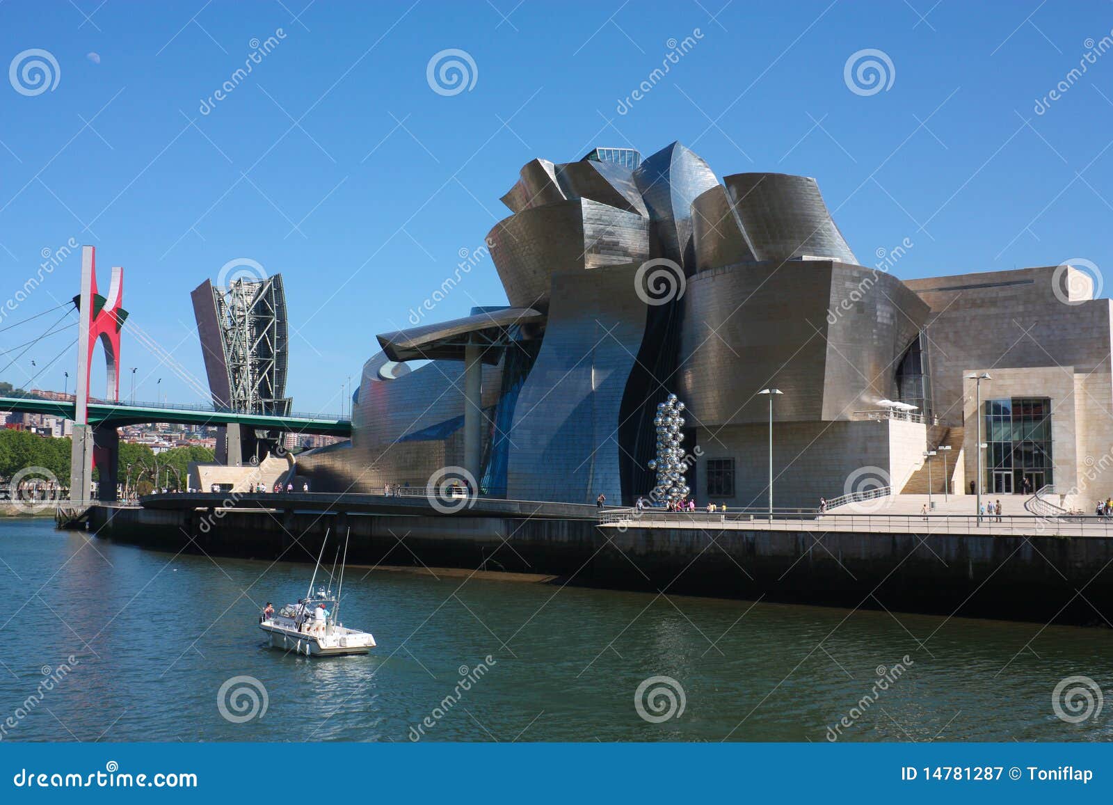 Bilbao Nervion River editorial photography. Image of city - 14781287