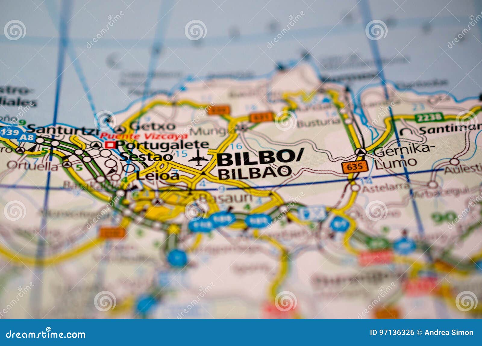 Bilbao sulla mappa fotografia stock. Immagine di turista - 97136326