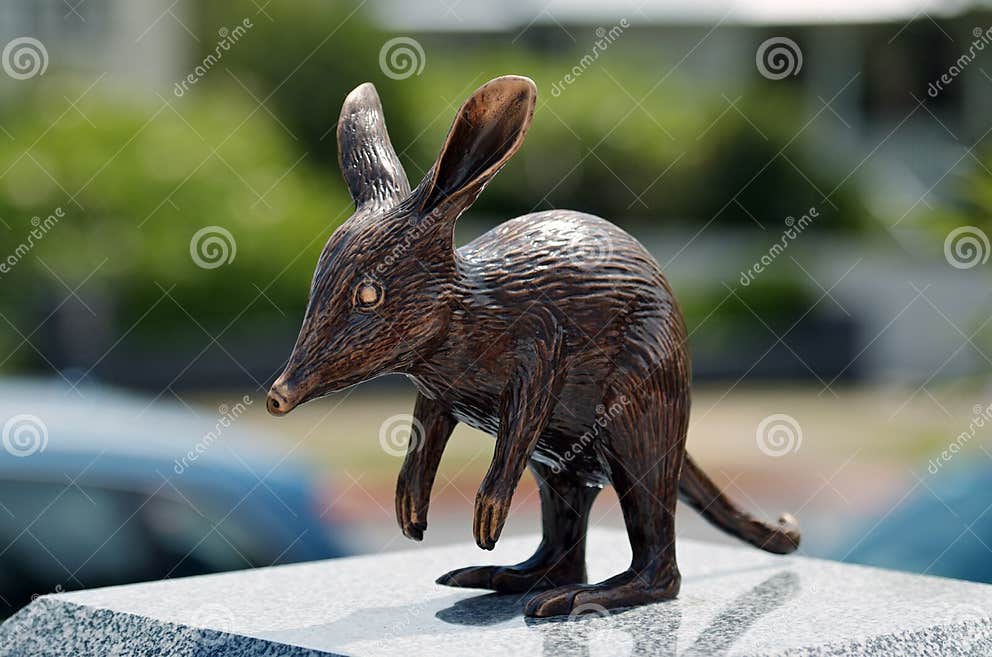 Bilby editorial image. Image of australian, statue, bronze - 28059840