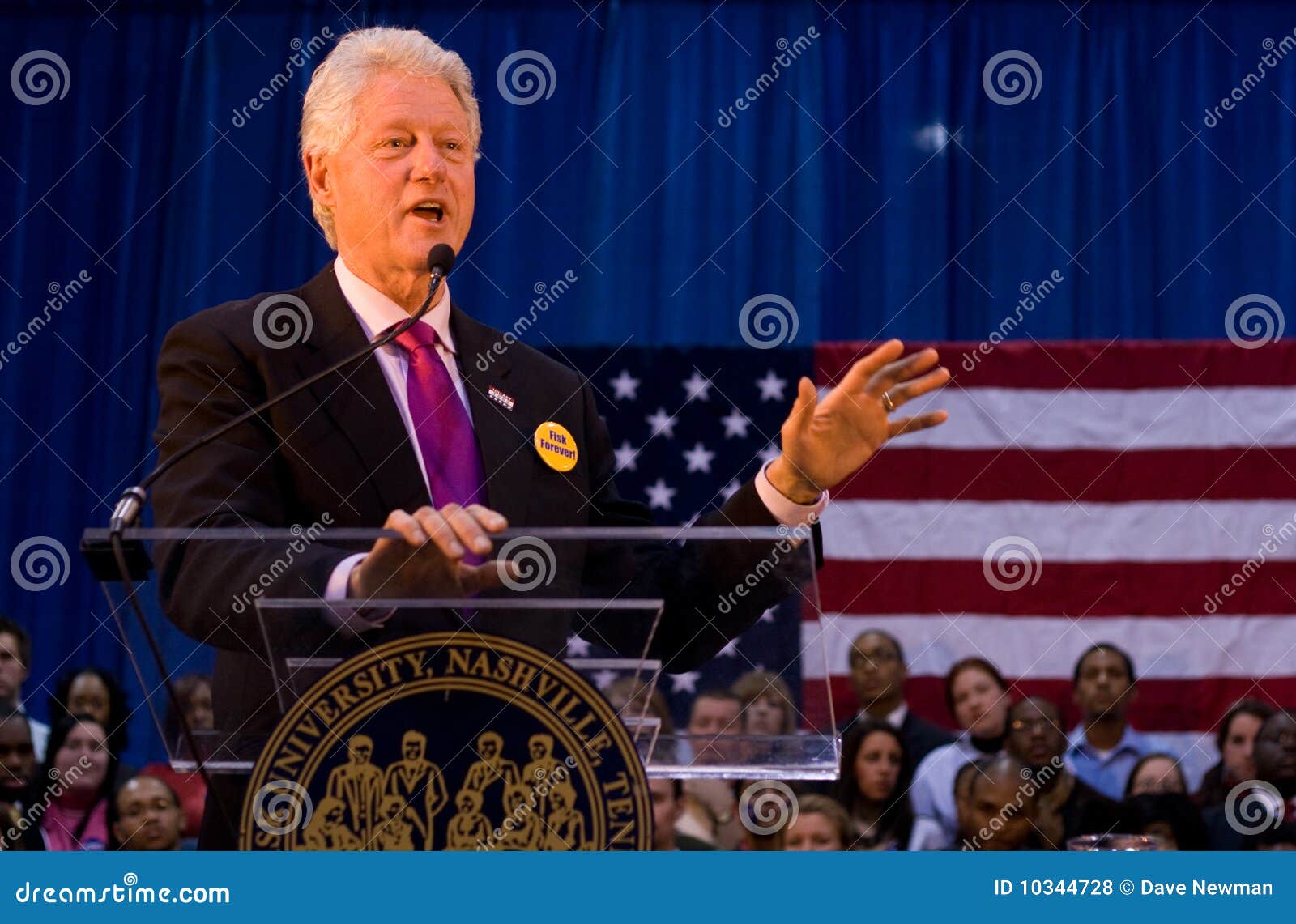 Bill Clinton Giving Speech at Fisk University Editorial Stock Photo ...
