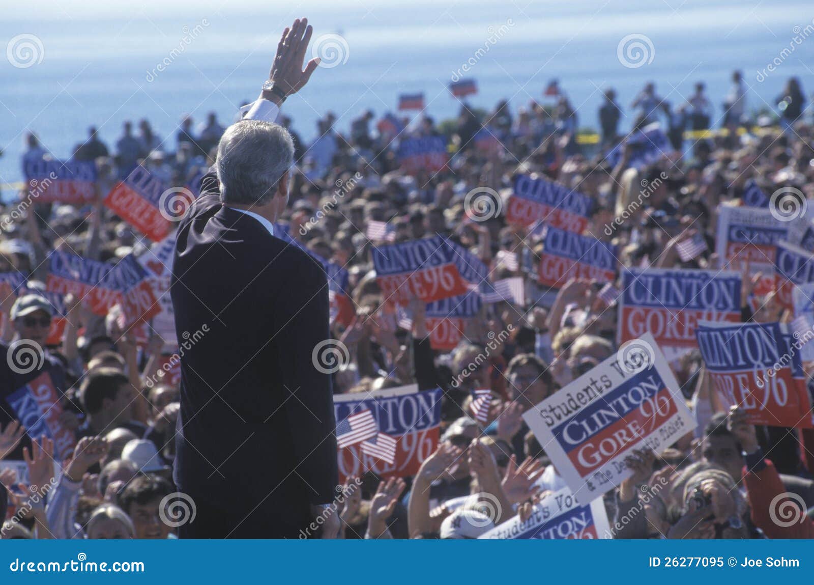 Bill Clinton Waving Goodbye To Crowd Editorial Image - Image of united ...
