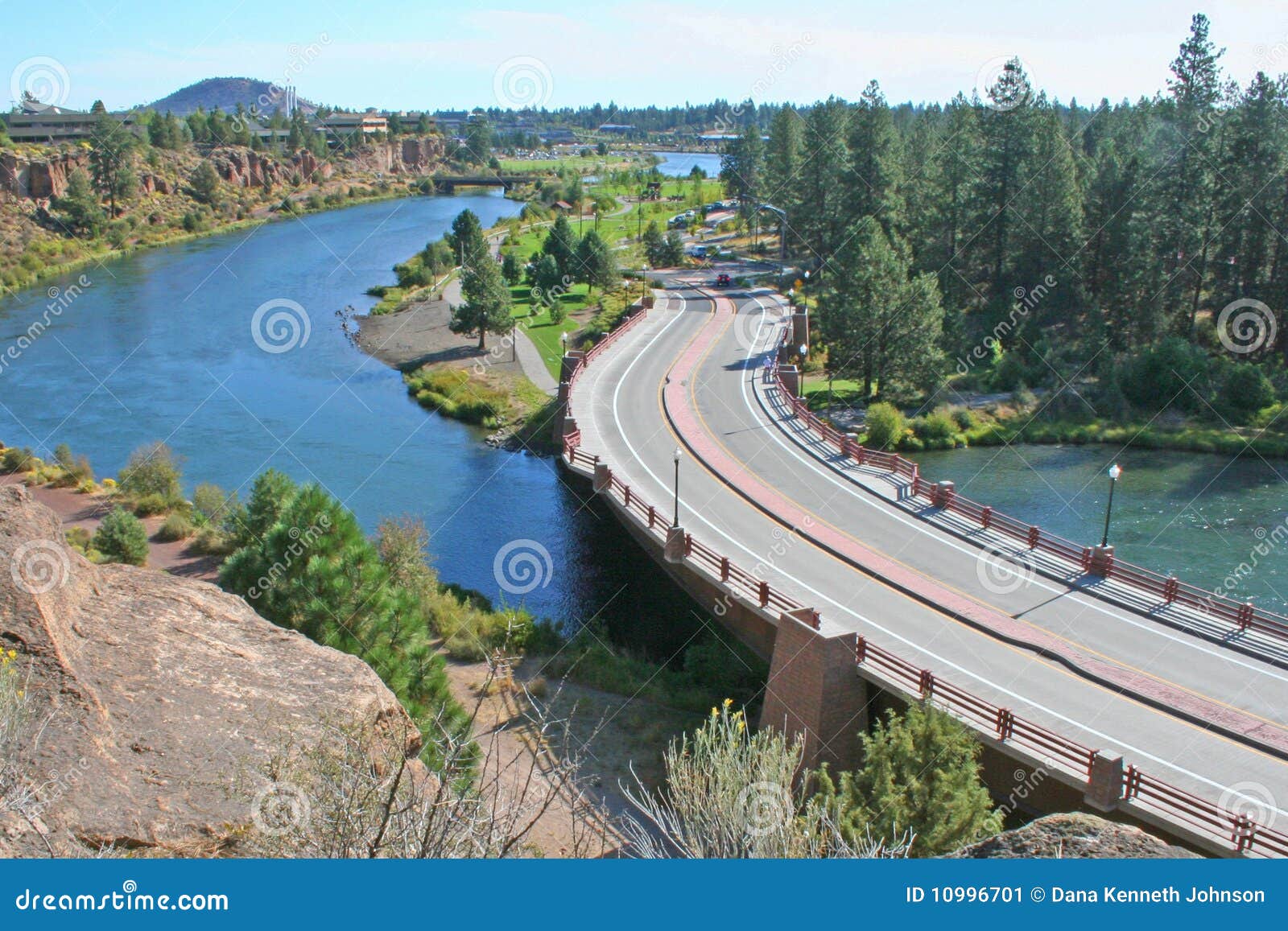 Bill Healy Memorial Bridge stock image. Image of structure - 10996701