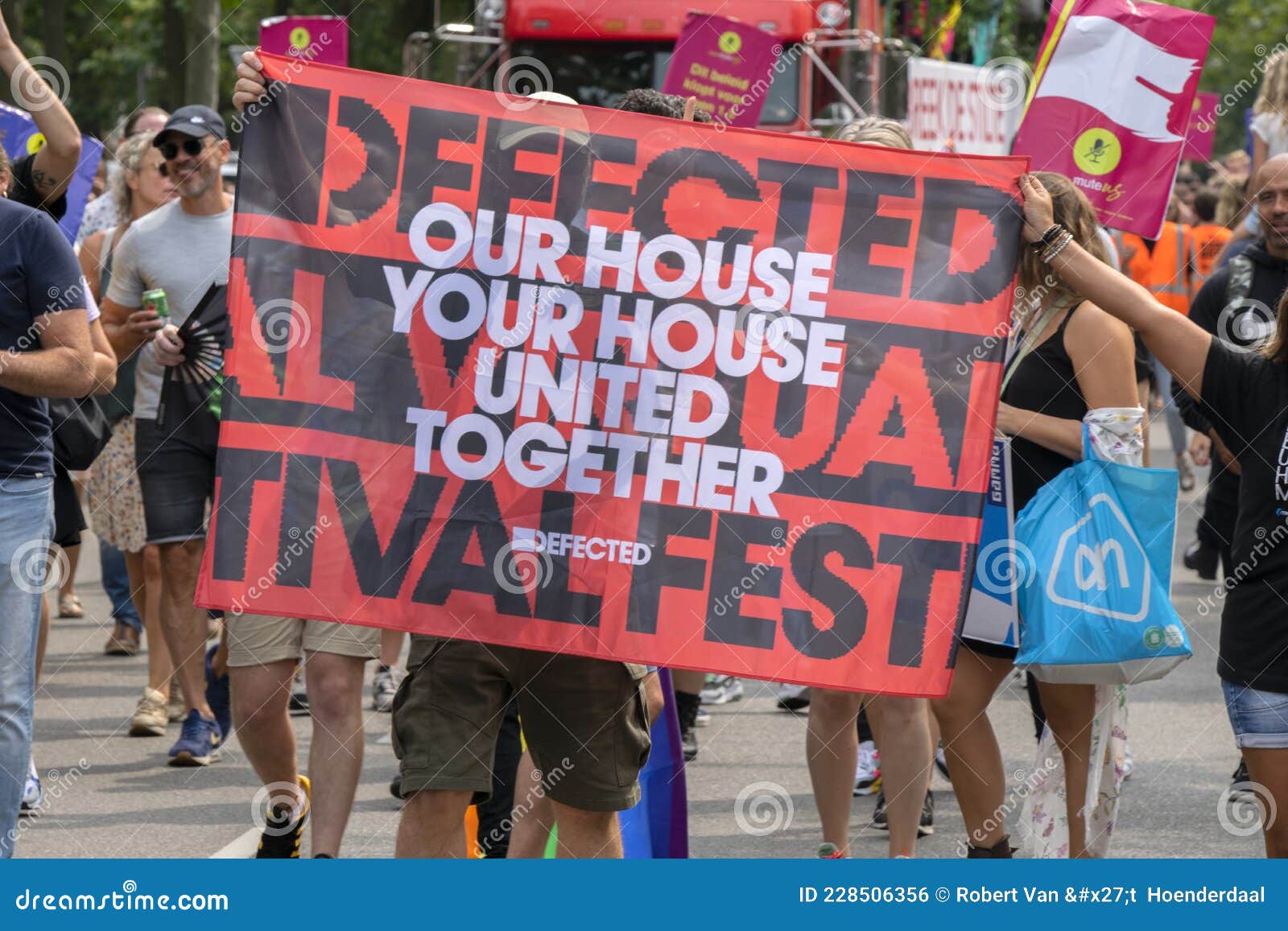 Billboard Defected Stock Photos - Free & Royalty-Free Stock Photos from ...