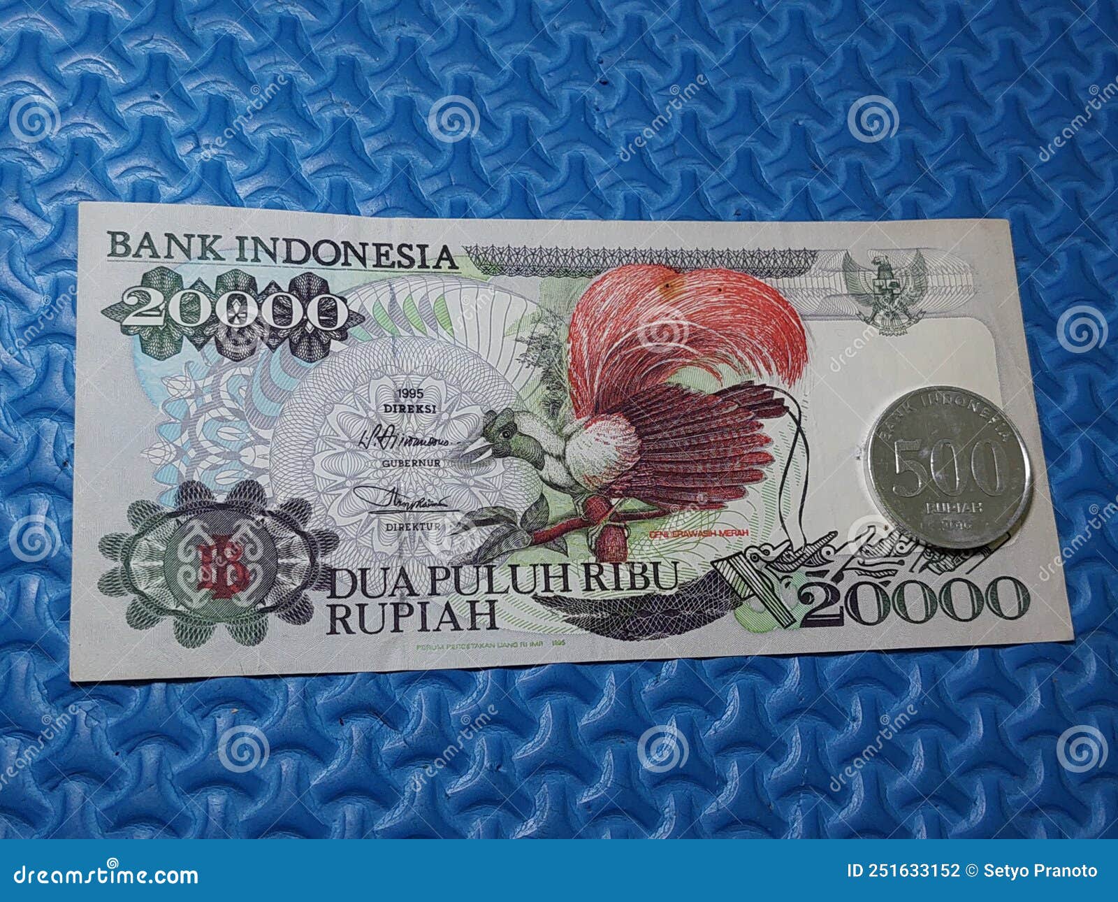 Billete De Veinte Mil Rupias Foto de archivo - Imagen de veinte, viejo ...