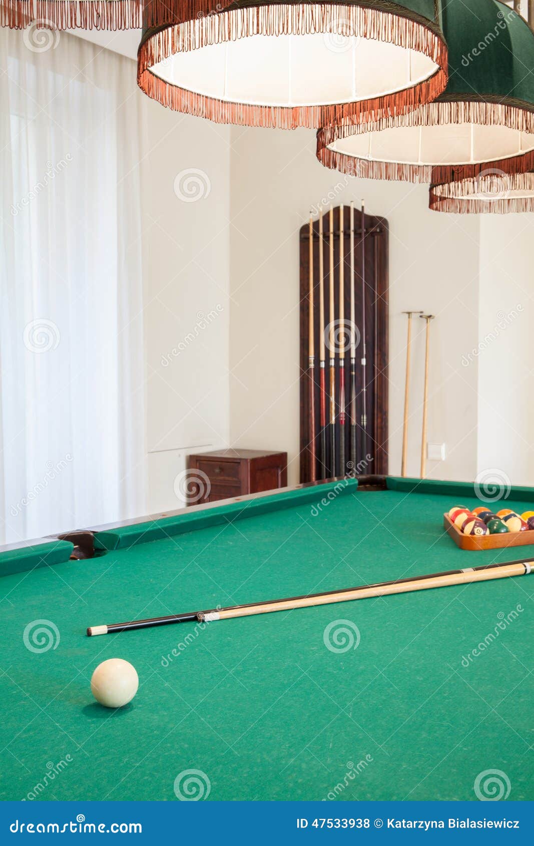Billiard Cue on Billiard Table Stock Photo - Image of house, light ...
