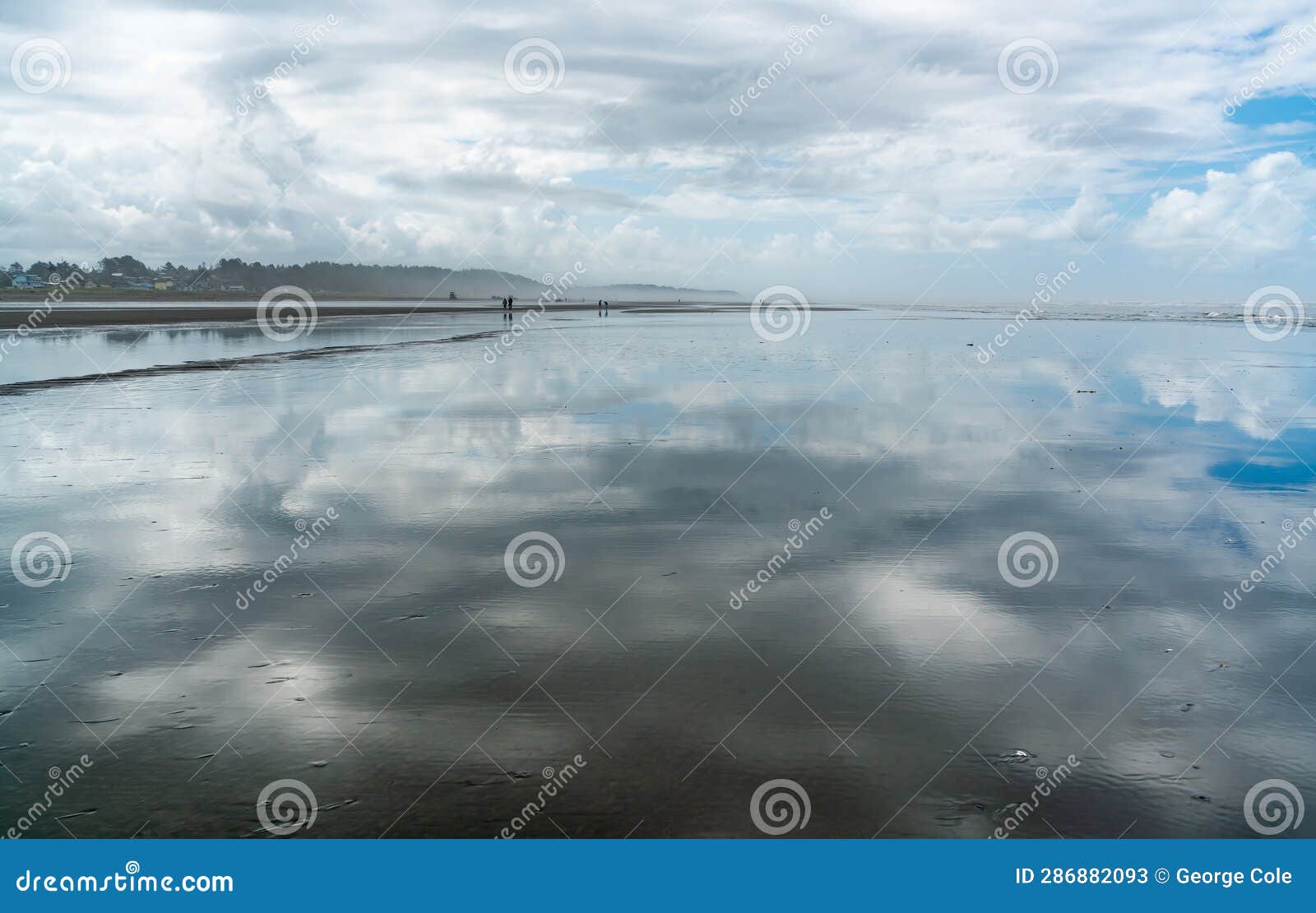 Moclips Sand Reflection stock image. Image of billowing - 286882093