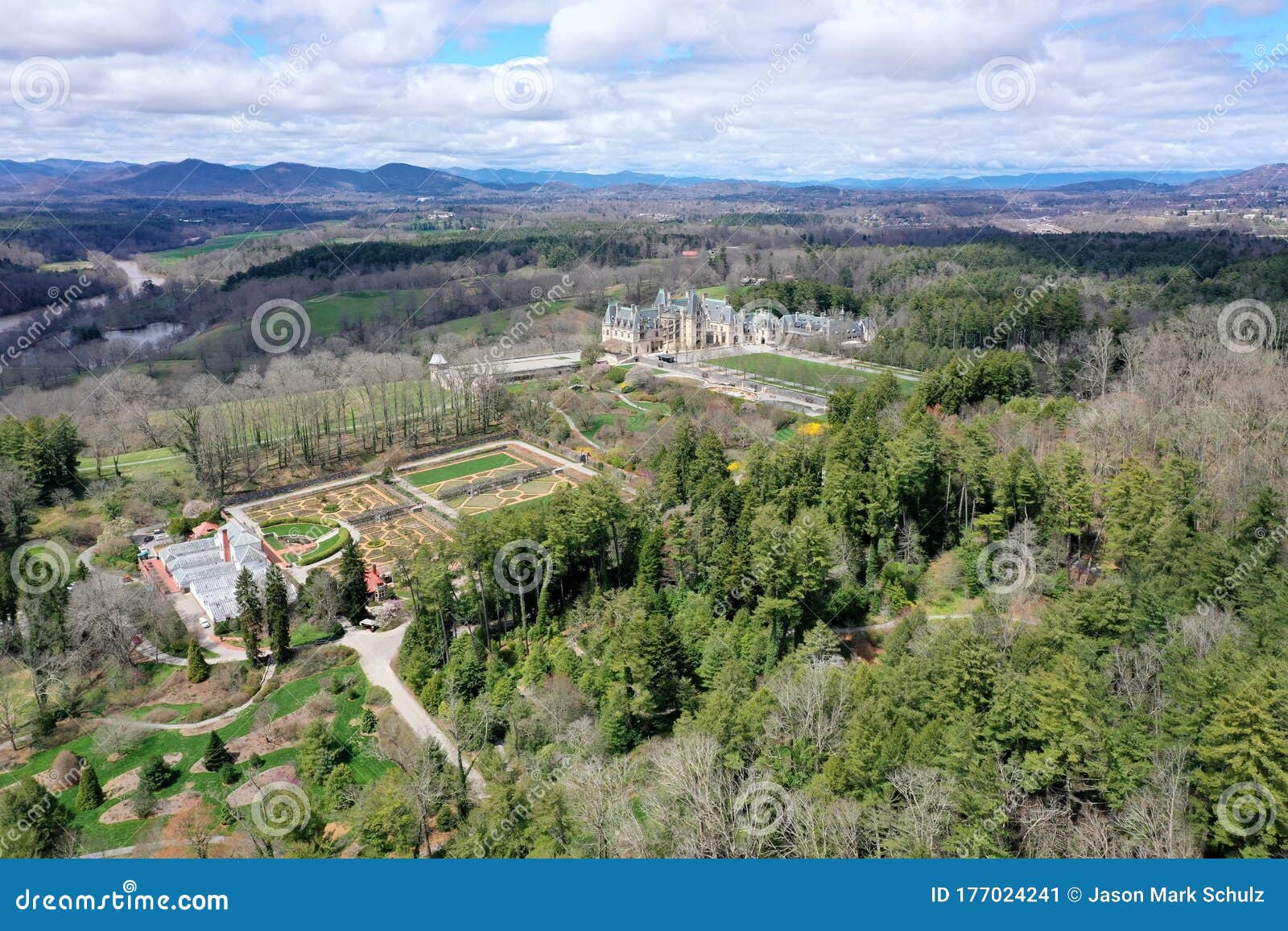 Biltmore Estate and Gardens Editorial Photo - Image of view, scenery ...
