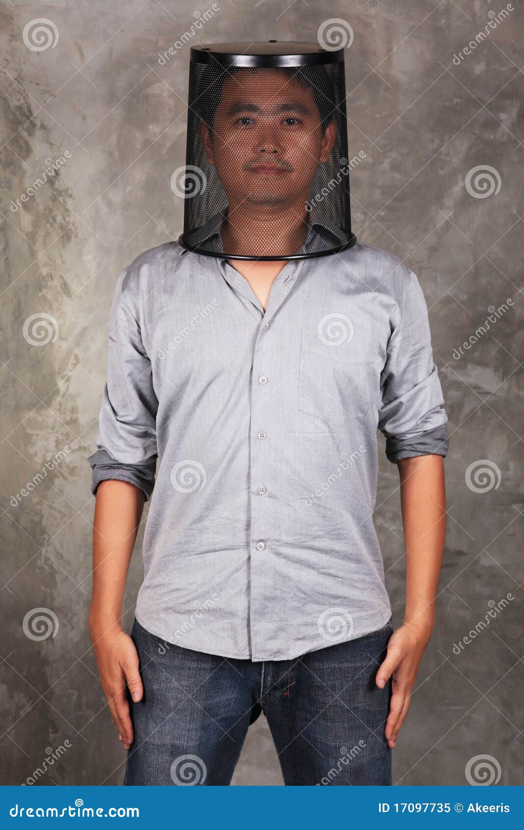 A bin covers the head stock image. Image of litter, recycle - 17097735