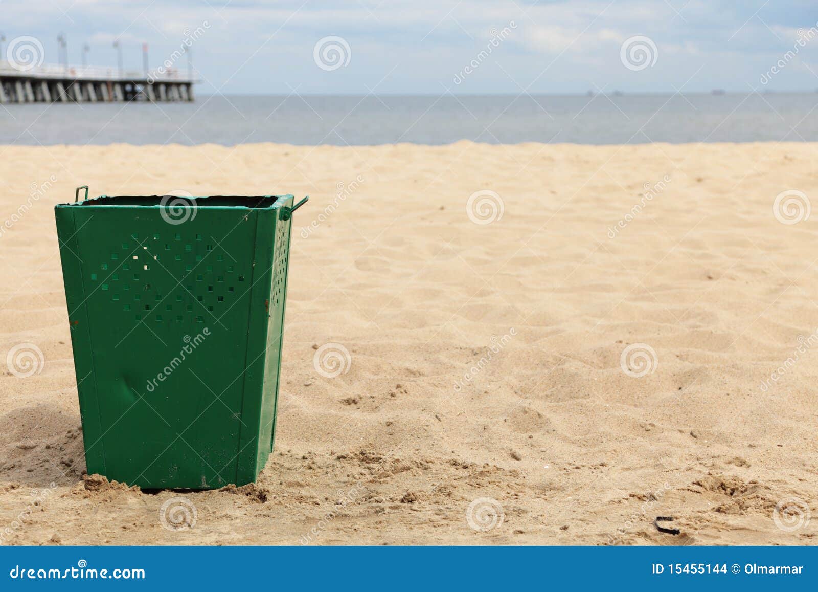 Bin Garbage At Beach Picture. Image: 15455144