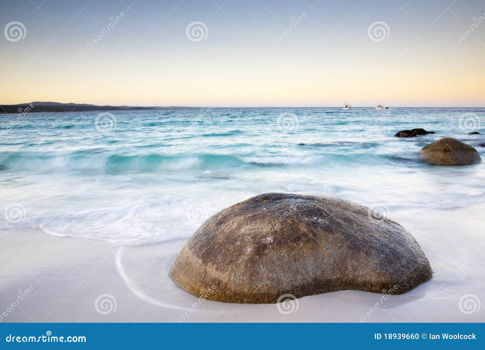 Binalong Bay stock photo. Image of beaches, destination - 18939660