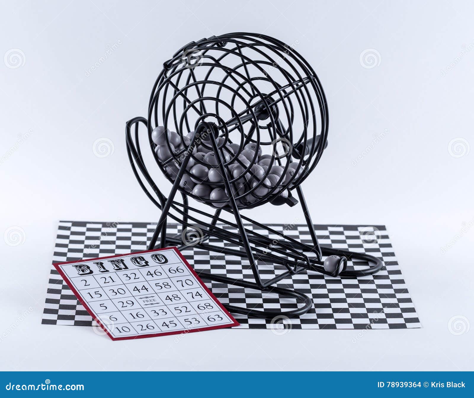 Bingo klatki i Bingo karta zdjęcie stock. Obraz złożonej z szansa ...