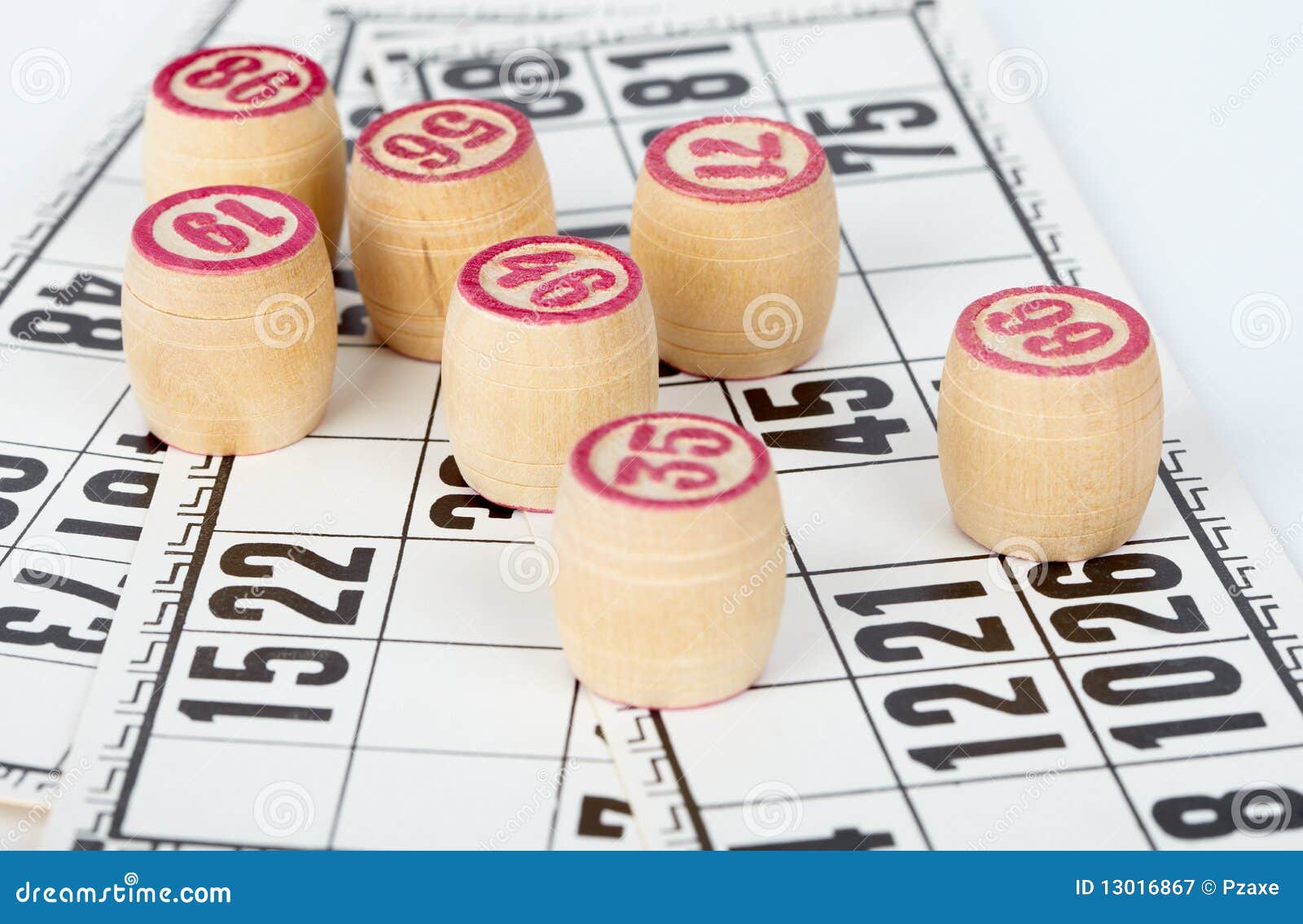 Bingo Van Vaatjes, Tegen Speelkaarten Stock Afbeelding - Image of ...