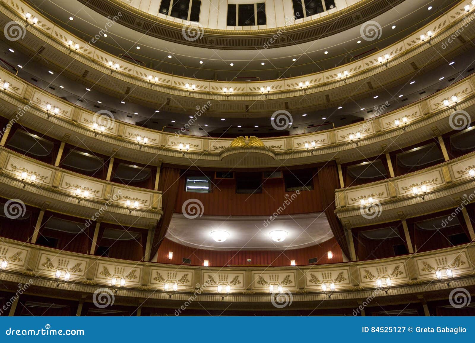 Binnenland Van Weense Staatsoper, De Operahuis Van Wenen Stock ...