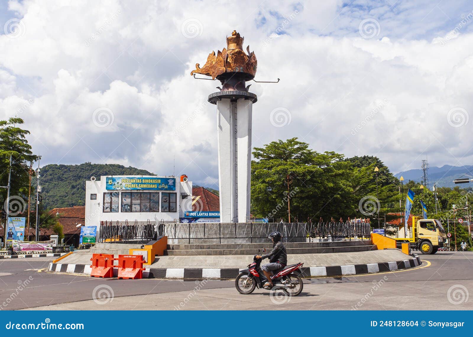 Binokasih Crown Monument and Its Surrounding. the Monument is the ...