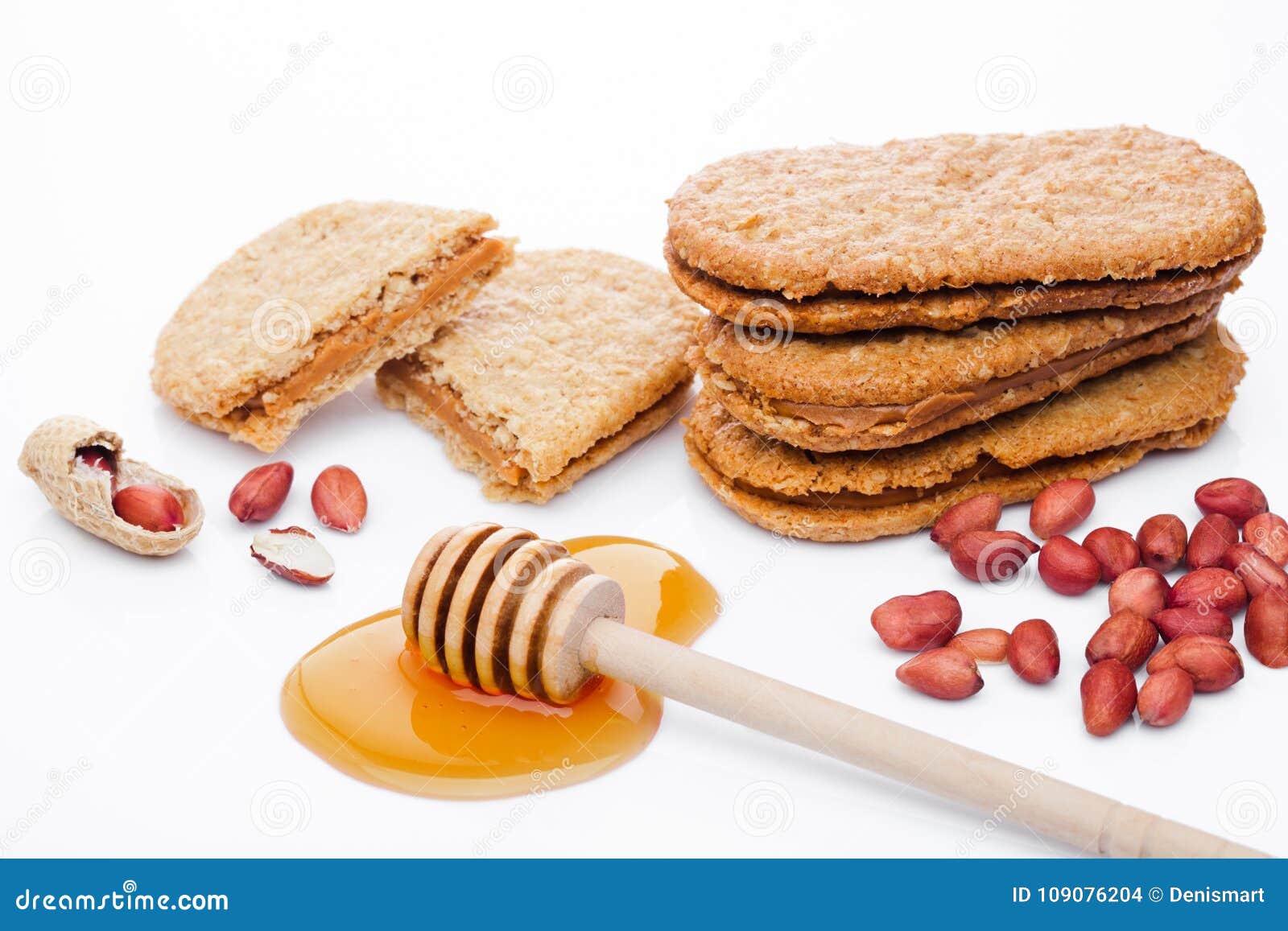 Bio Biscuits Sains De Grain De Petit Déjeuner Avec Du Miel Photo stock ...