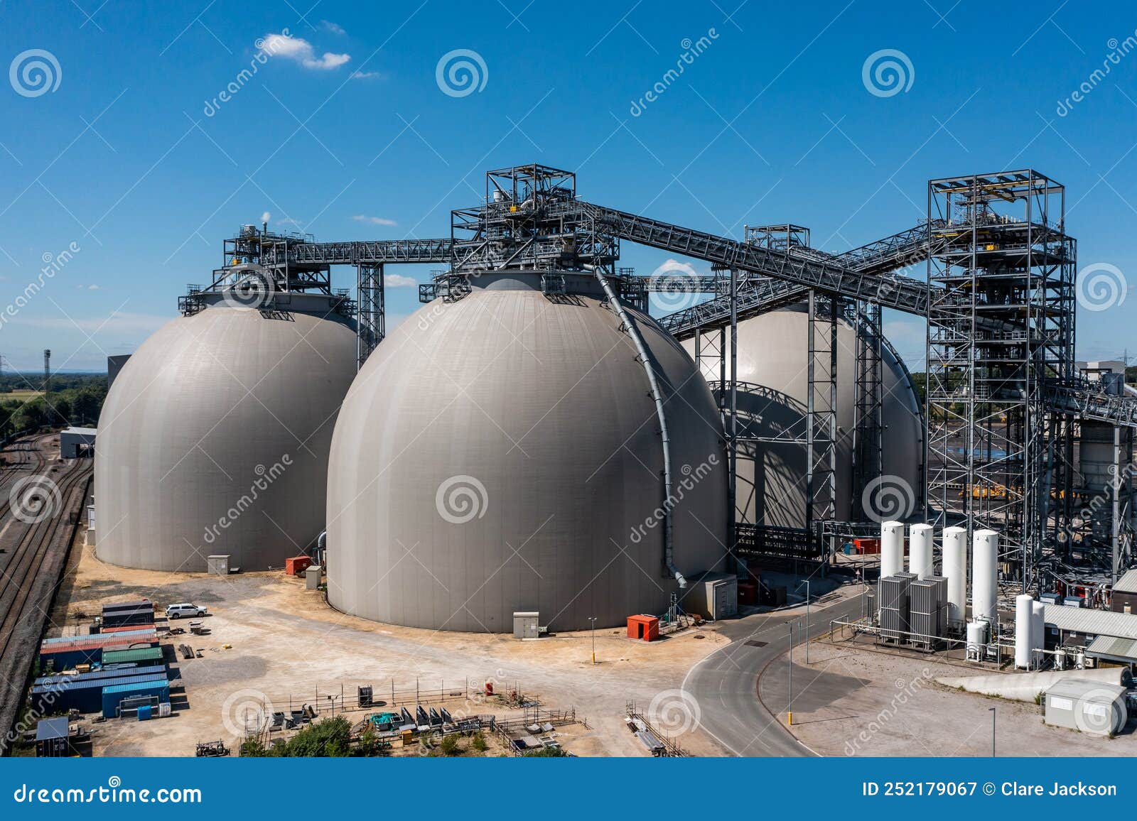 Biofuel Storage Tanks at a Power Plant Stock Image - Image of drax ...