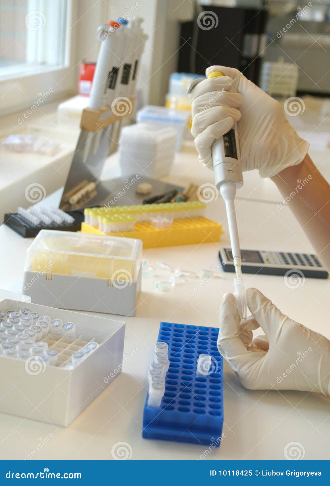 The biologic laboratory stock image. Image of chemical - 10118425