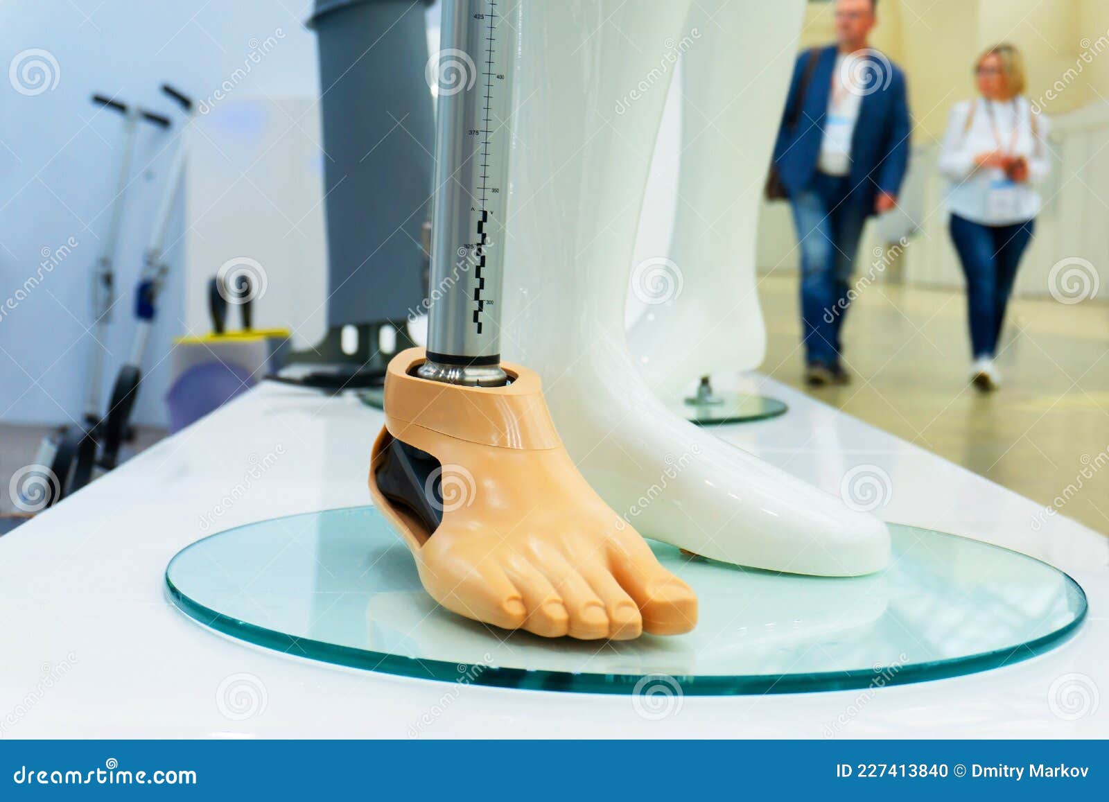 Bionic Prosthetic Leg. Modern Technology for Prosthetic Limbs Stock ...