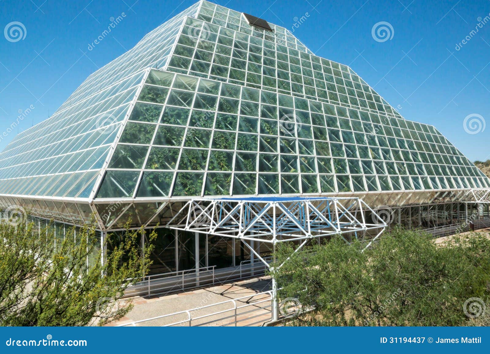 Biosfeer 2 Serre redactionele fotografie. Image of aarde - 31194437
