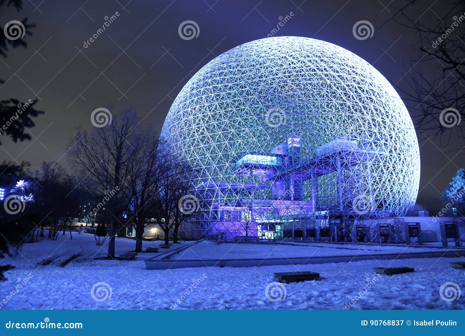 Biosfeer van Montreal redactionele fotografie. Image of rooster - 90768837