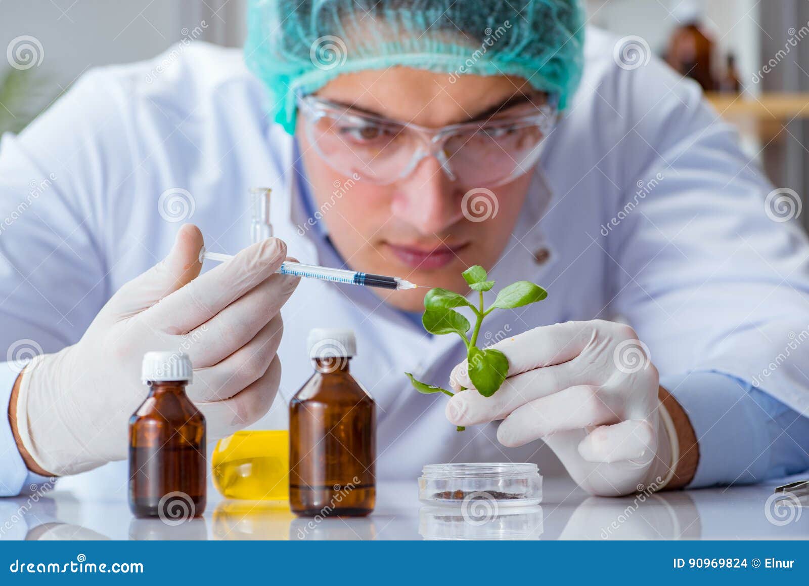 The Biotechnology Scientist Working in the Lab Stock Photo - Image of ...