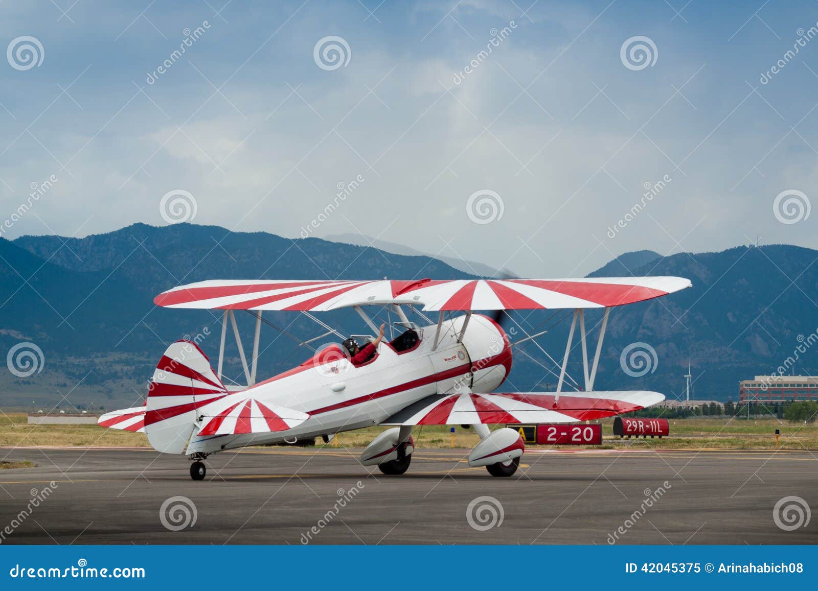 Biplano imagen editorial. Imagen de biplano, america - 42045375