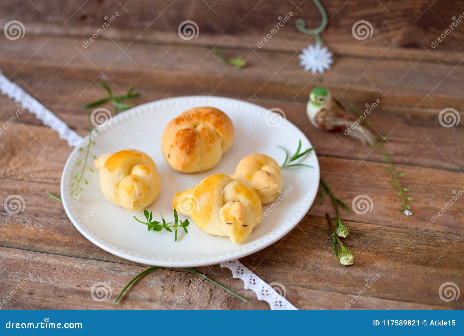 Bird bread rolls stock image. Image of shaped, rolls - 117589821