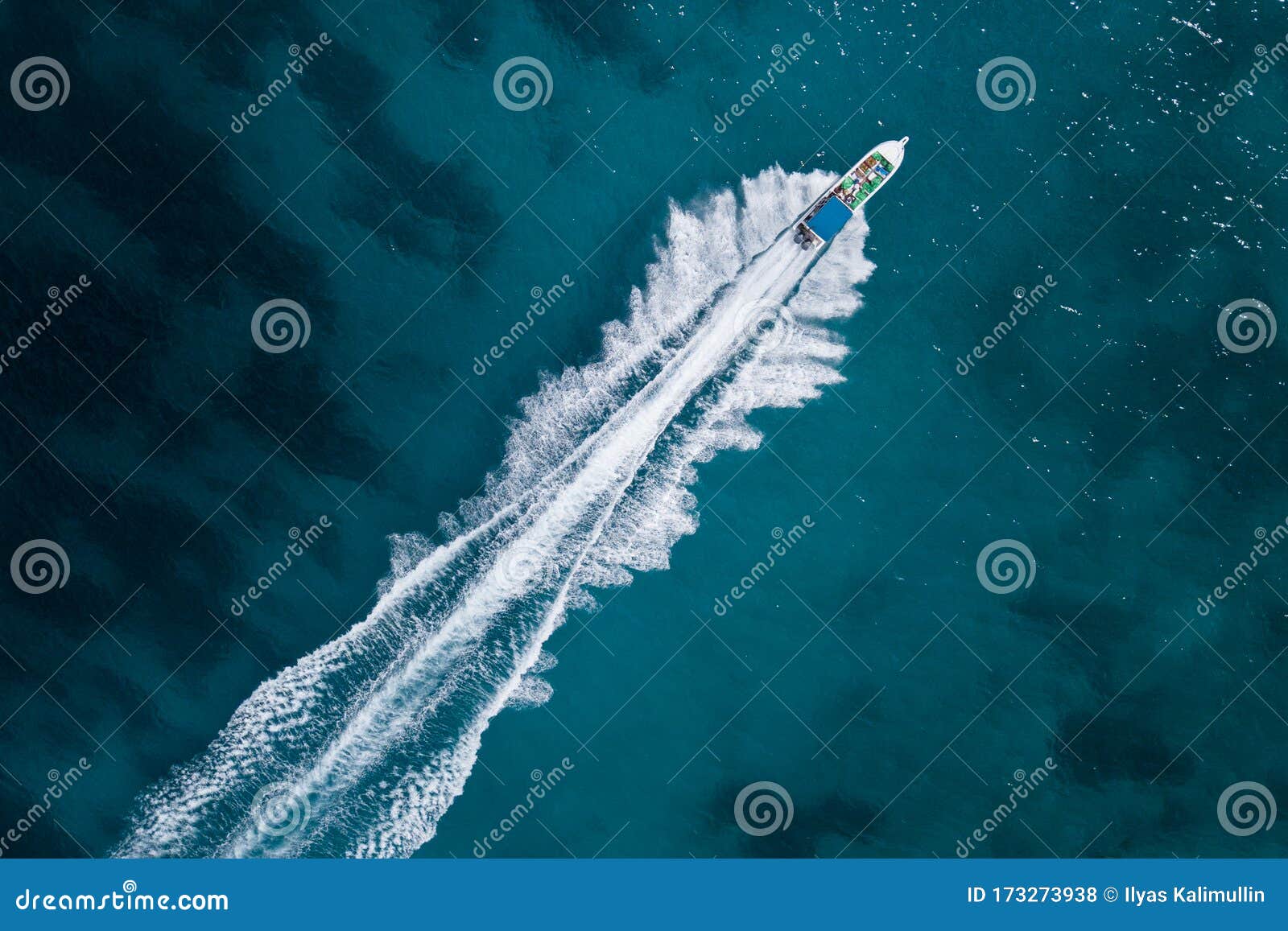 Bird Eye View of Motor Boat with Wake at Sea Stock Photo - Image of ...