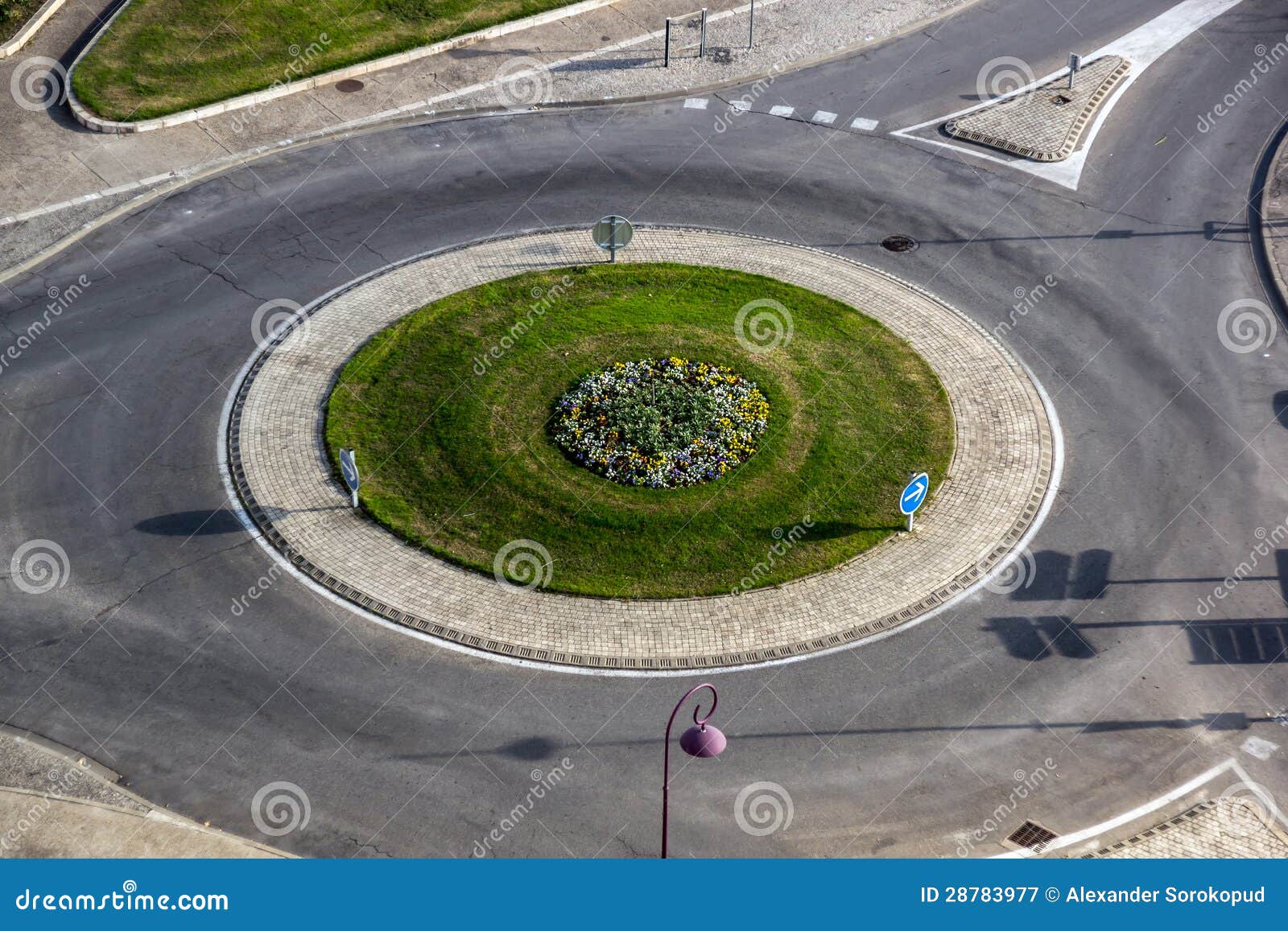Road Roundabout With Car Lots Wongwian Yai In Bangkok,Thailand.street ...